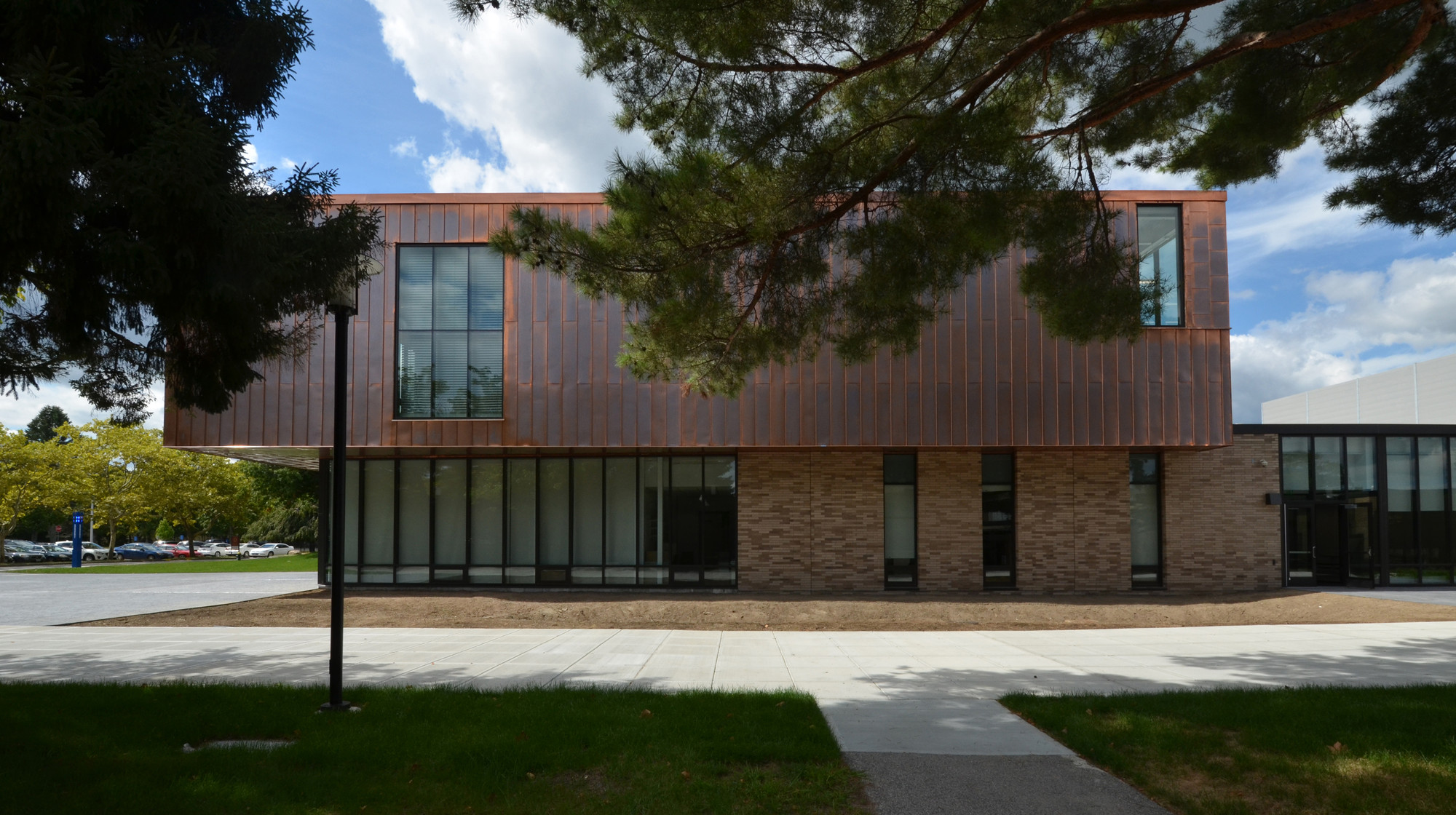 Gallery of Rhode Island College Art Center / Schwartz/Silver Architects - 2