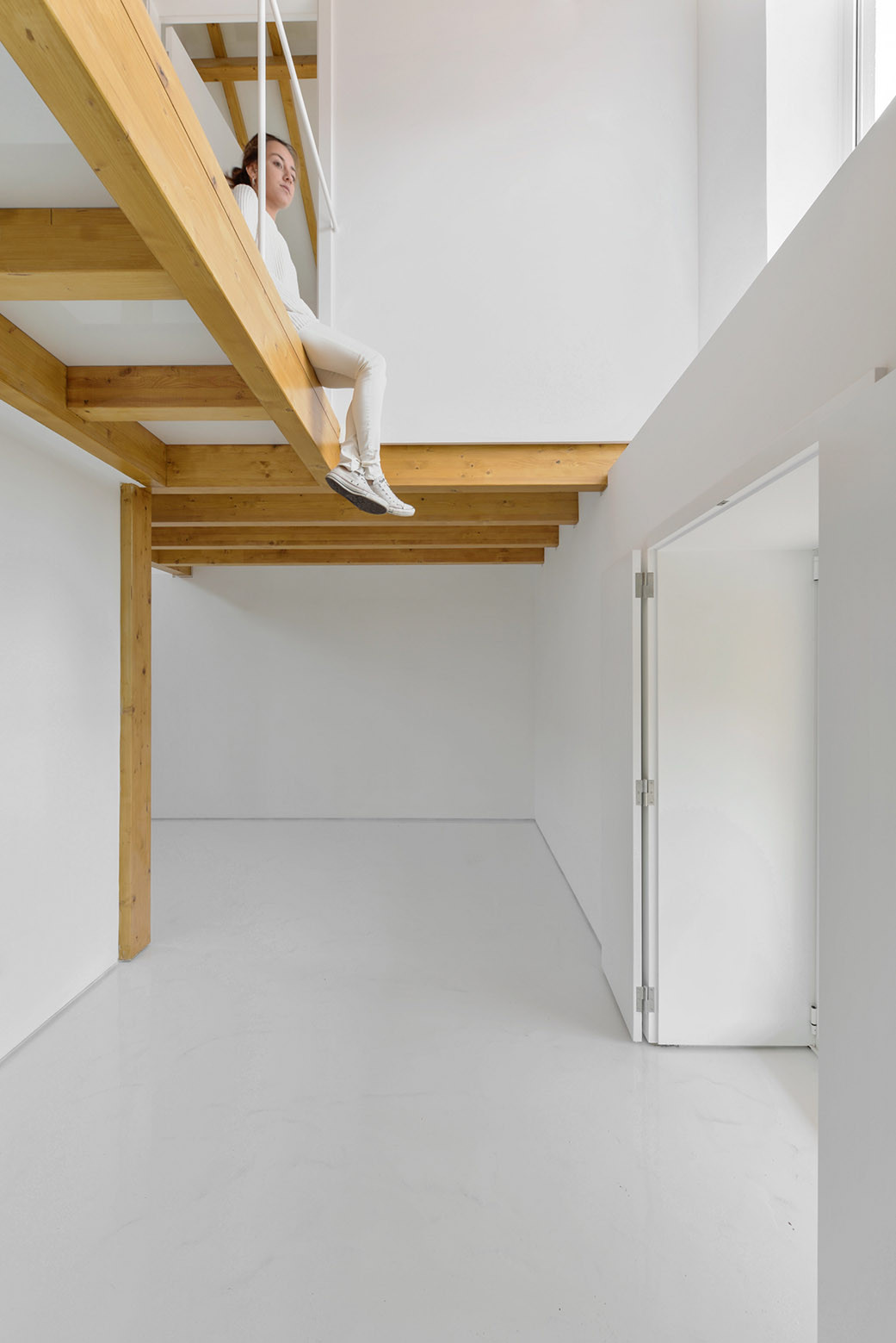 Gallery of Wood Structure Inside Stone Walls / Corpo Atelier - 9