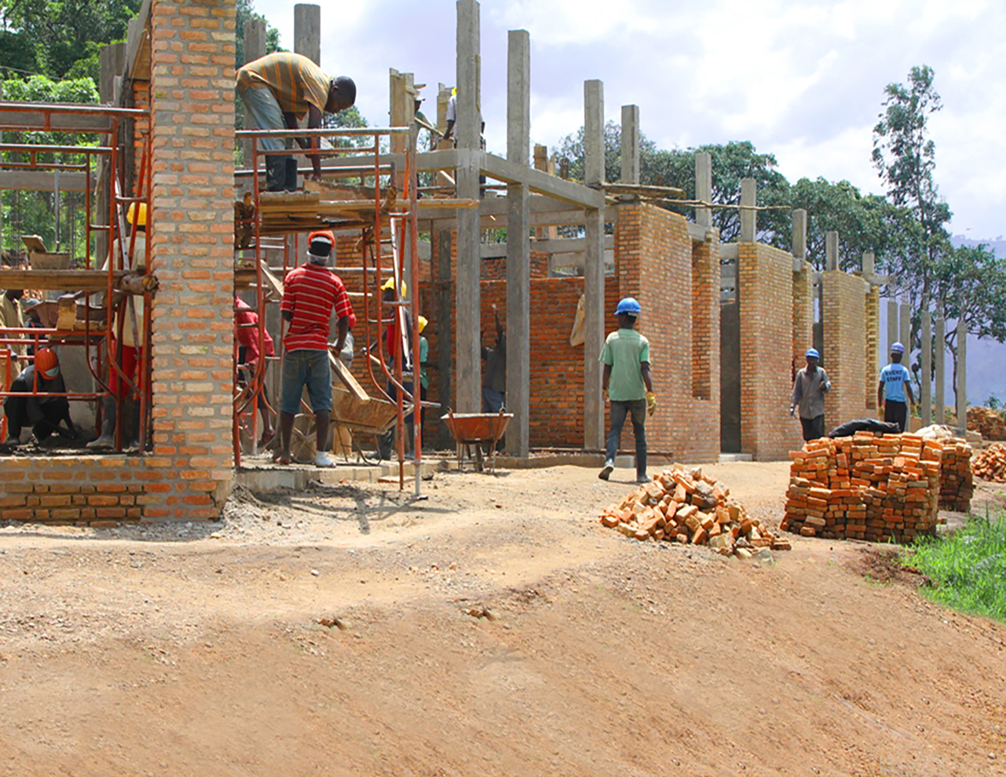 Gallery of Village Health Works Staff Housing / Louise Braverman - 2