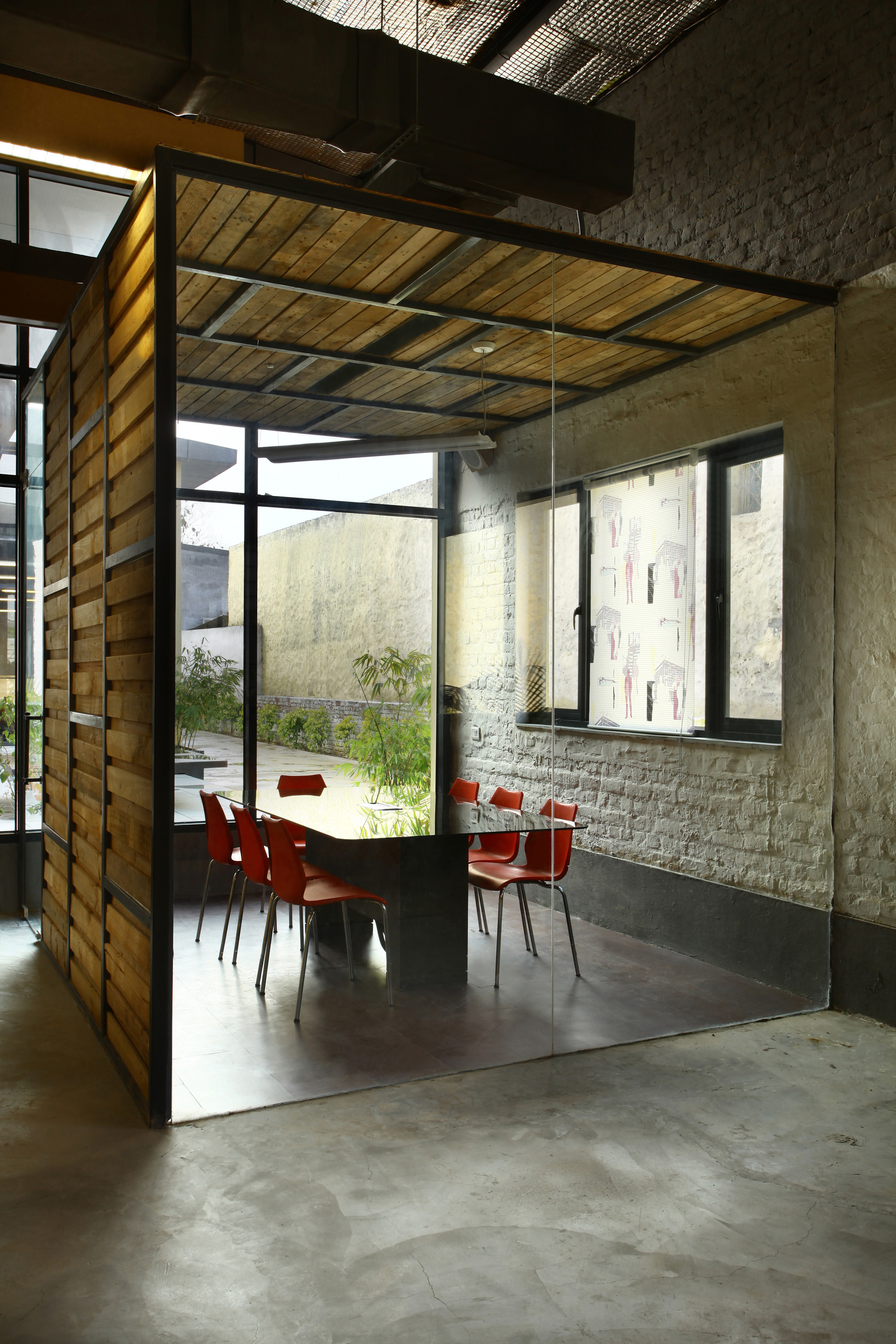 Gallery of Group DCA Office / DCA Architects - 6