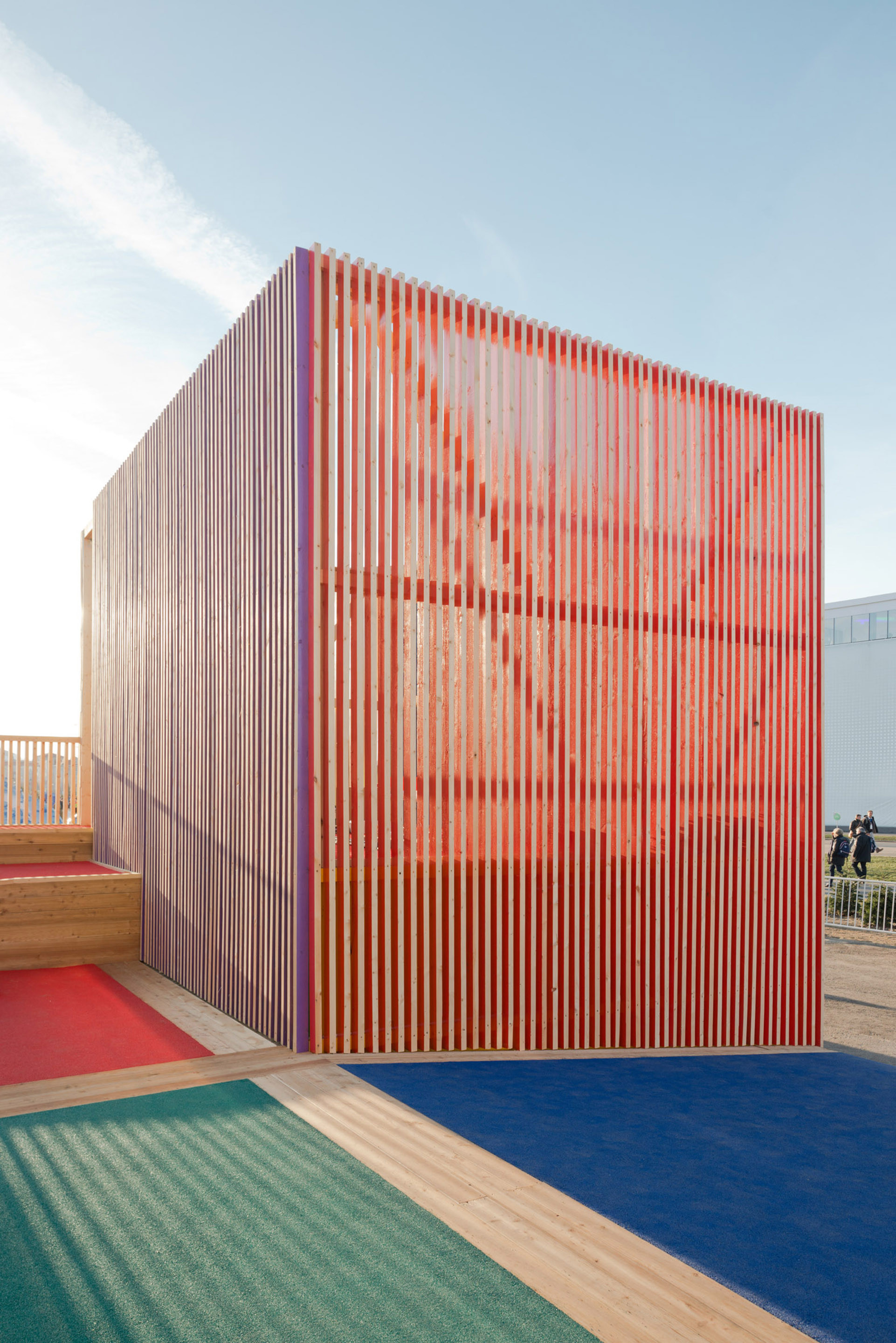 Gallery of Microsoft Technology Pavilion / NOWADAYS office - 16