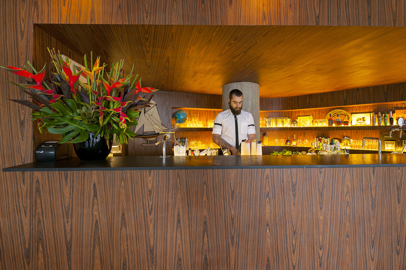 Gallery of Riviera Bar / studio mk27 - 27