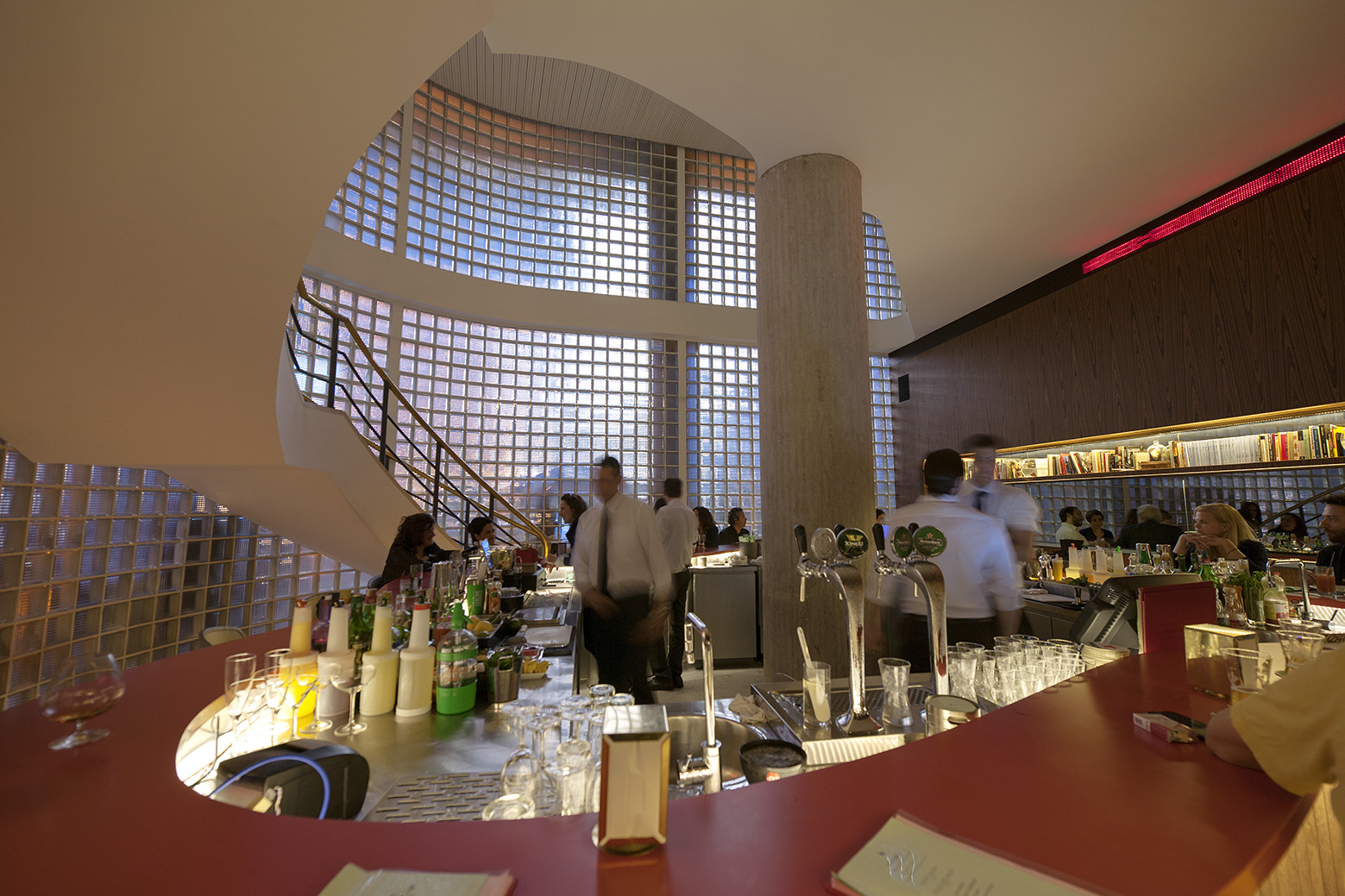 Gallery of Riviera Bar / studio mk27 - 9