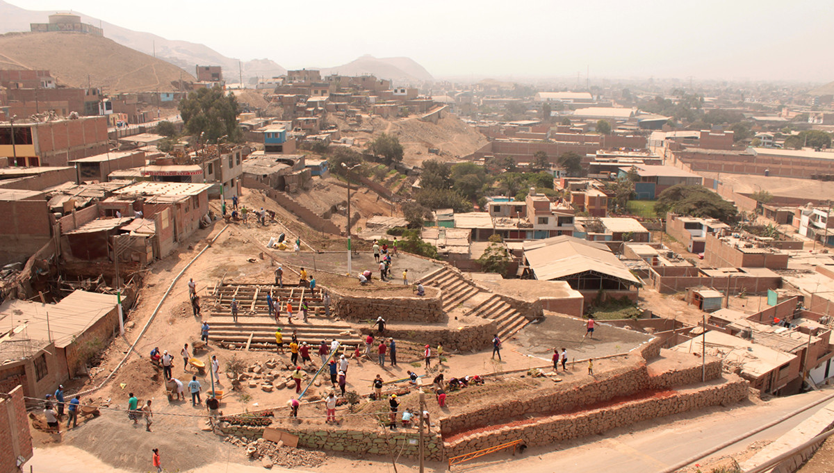 Espacios públicos amables para una ciudad informal, la experiencia de ...