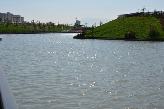 Galería de Paisaje y Arquitectura: Parque Fluvial Renato Poblete, el ...