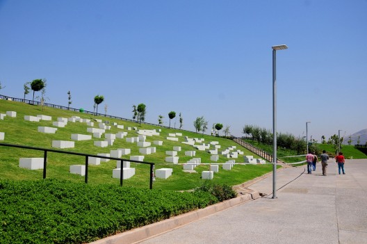 Galería de Paisaje y Arquitectura: Parque Fluvial Renato Poblete, el ...
