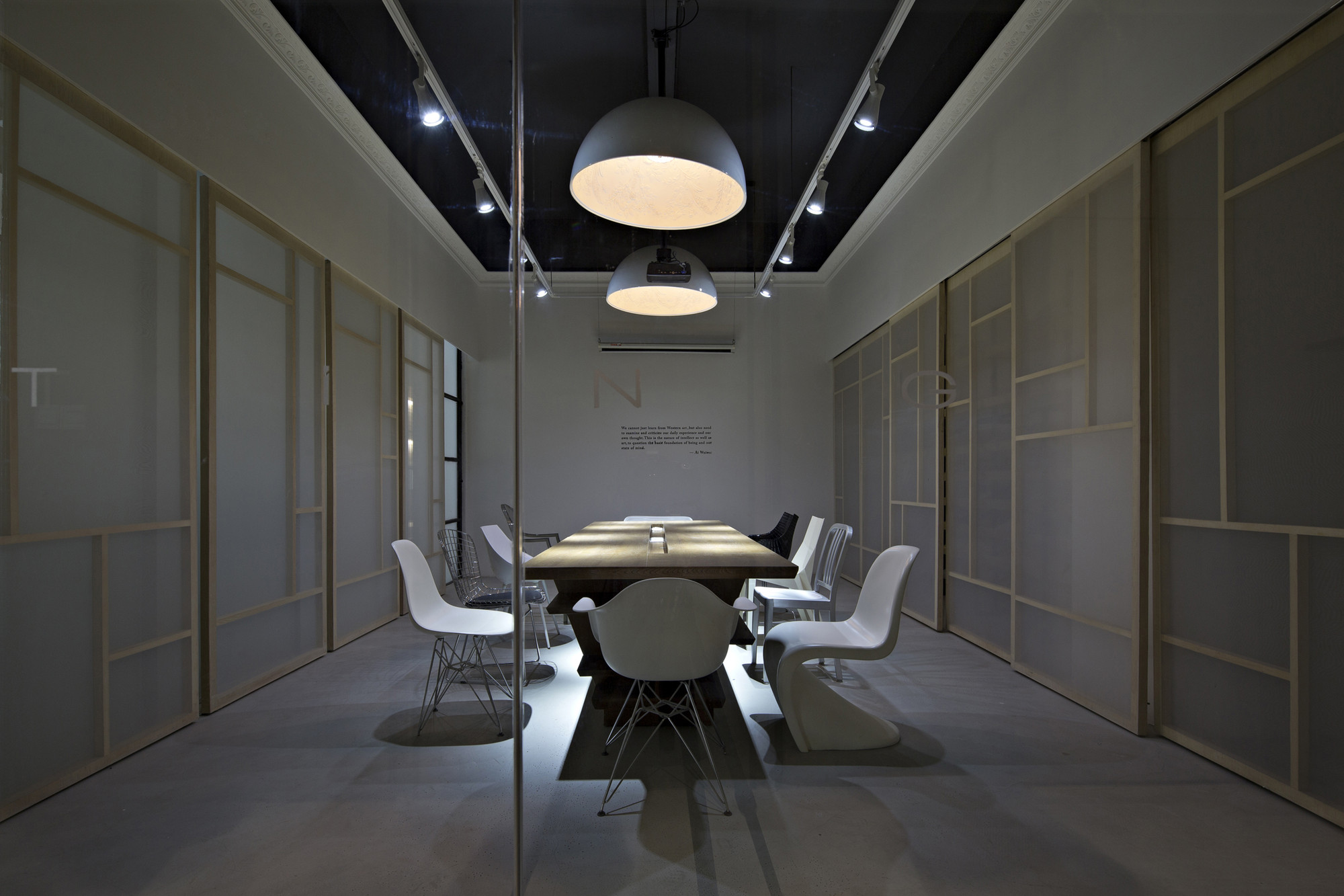 Gallery of C&C Design Creative Headquarters / C&C Design - 16