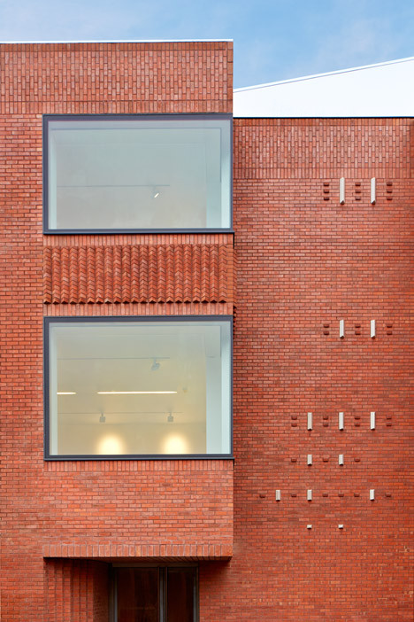 Gallery of Rowan Moore On MUMA's Extension To Manchester's Whitworth ...