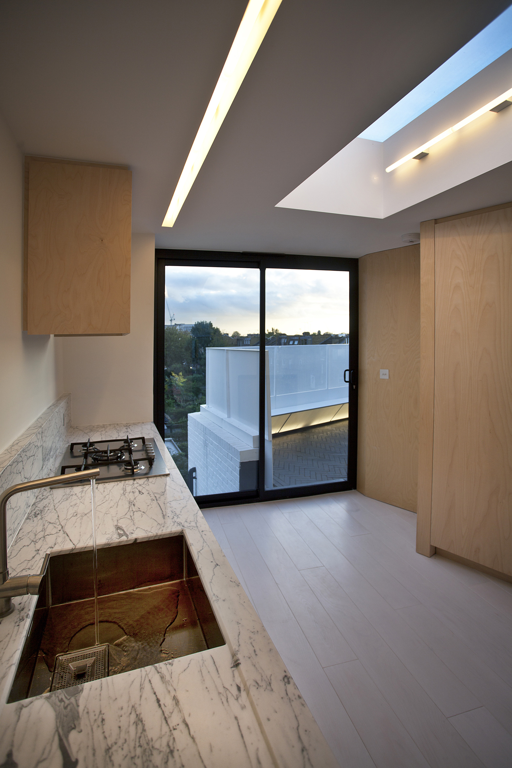 Gallery of Sulgrave Road Apartments / Teatum+Teatum - 12