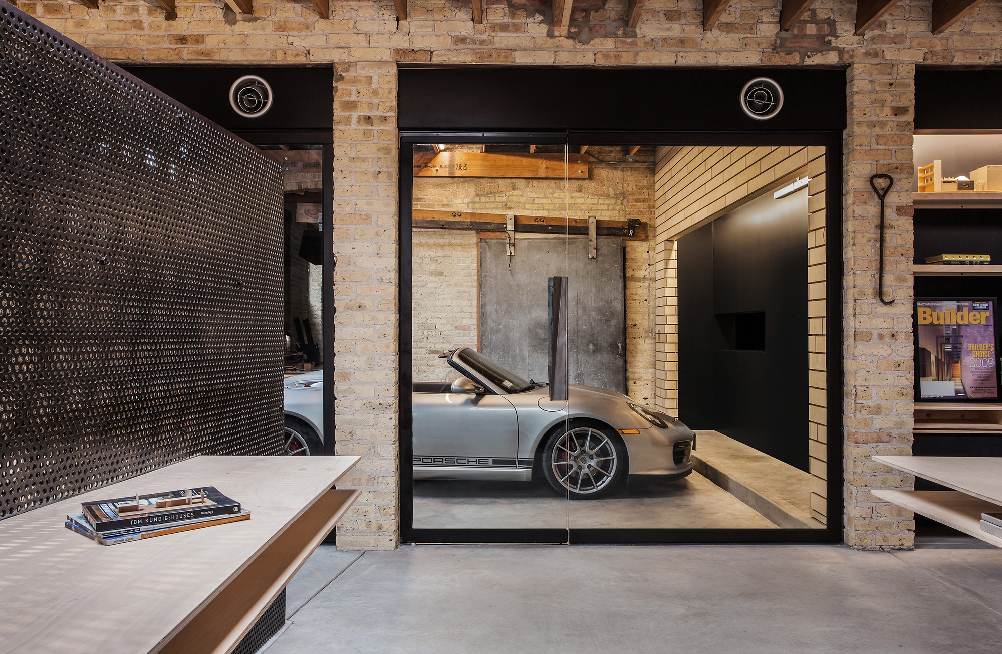 Gallery of Ranquist Development Group Office / Vladimir Radutny ...