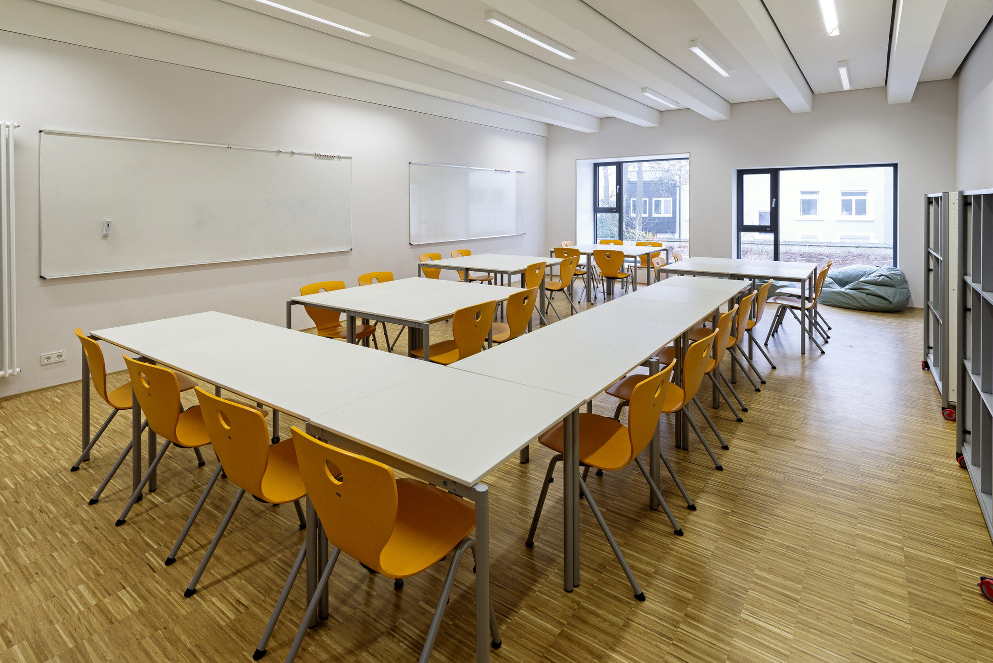 Gallery of Fichte-Gymnasium Grammar School / netzwerkarchitekten - 8