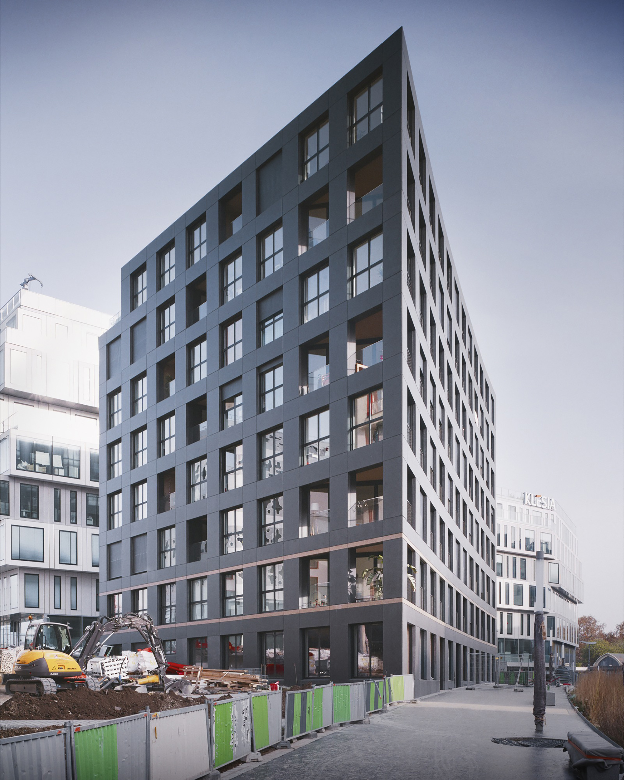 Gallery of 40 Housing Units / LAN Architecture - 3