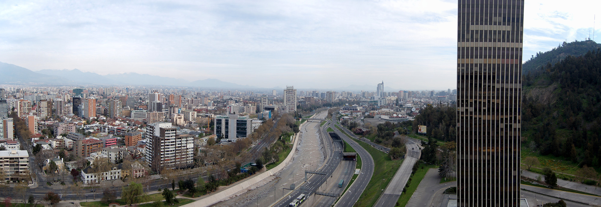 Galería de Clásicos de arquitectura: Torre Santa María / Alemparte ...