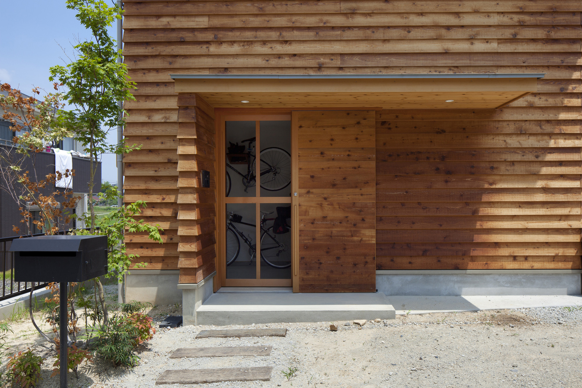 Gallery of The Frontier House / Mamiya Shinichi Design Studio - 5