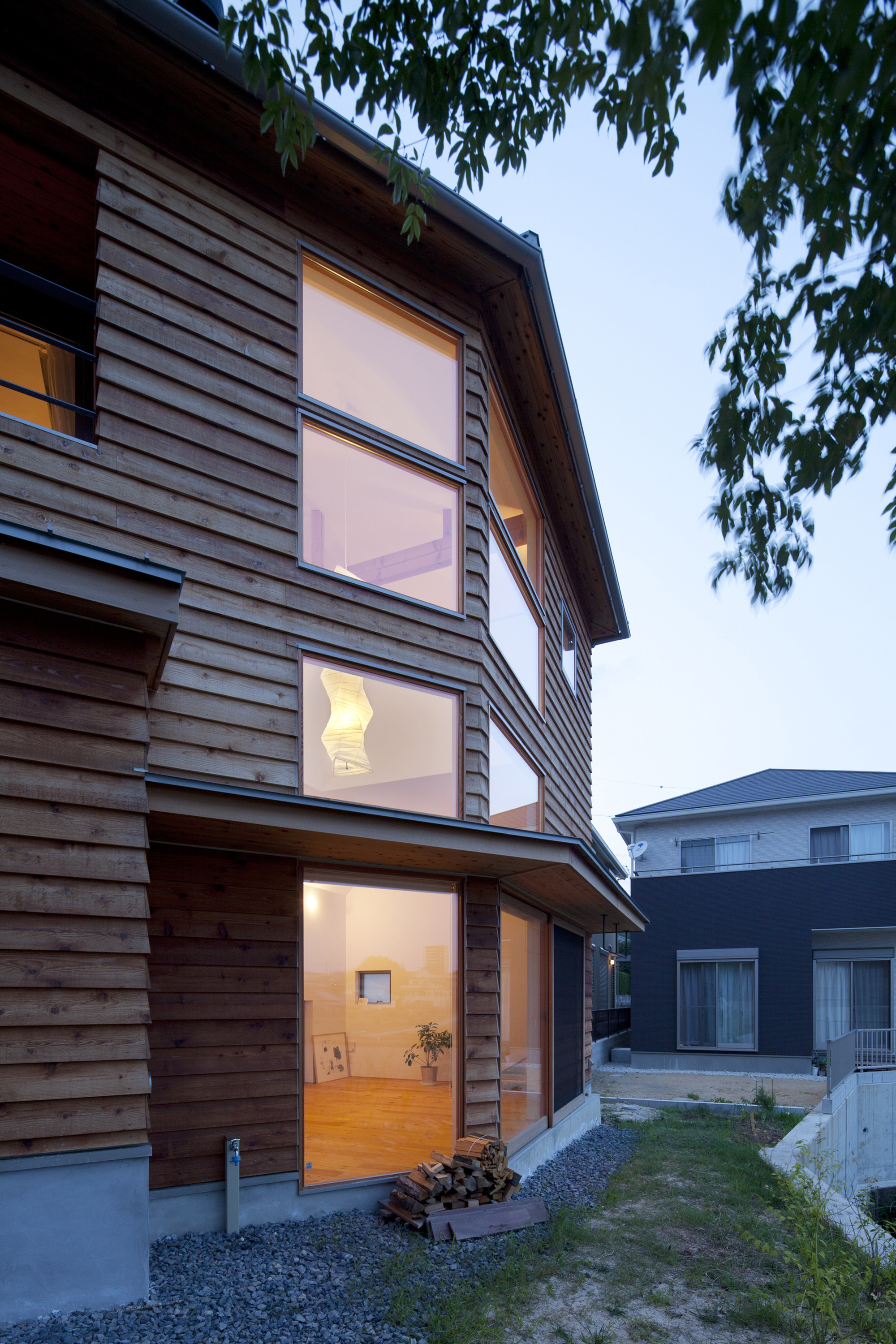 Gallery of The Frontier House / Mamiya Shinichi Design Studio - 10