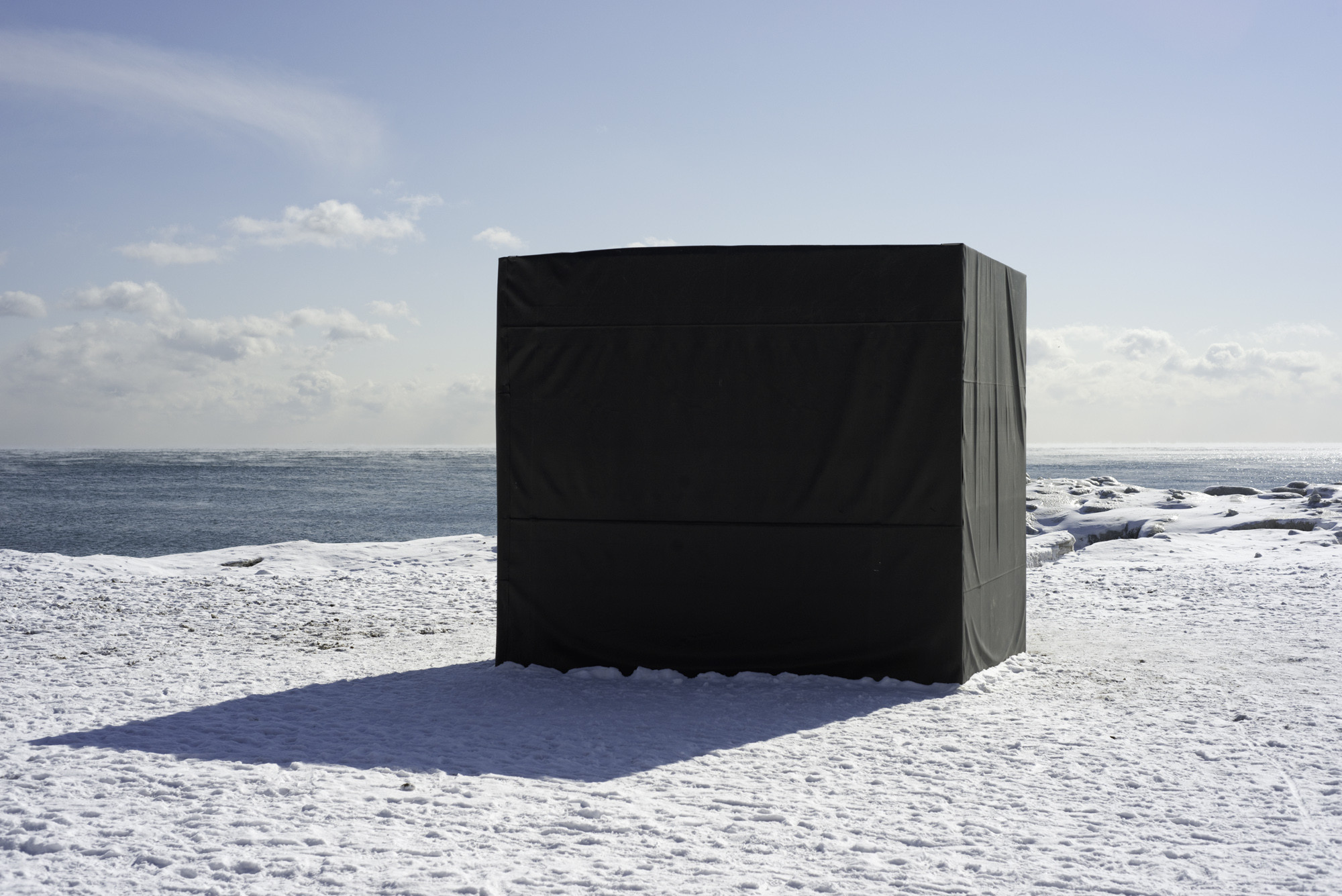 Gallery of "Winter Stations" Bring Warmth to Toronto's Frozen Beaches - 11