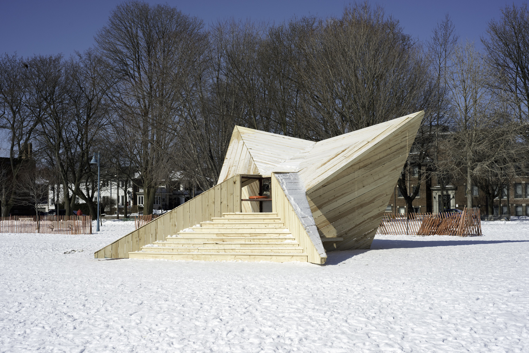 Gallery of "Winter Stations" Bring Warmth to Toronto's Frozen Beaches - 15