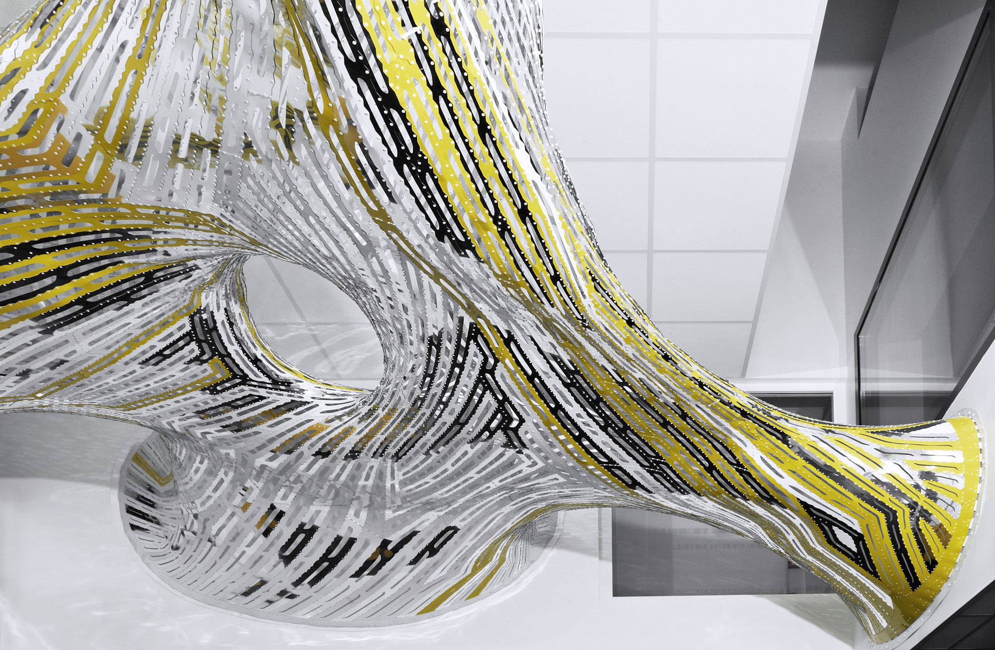Galeria de Instalação de Marc Fornes / THEVERYMANY transforma os ...