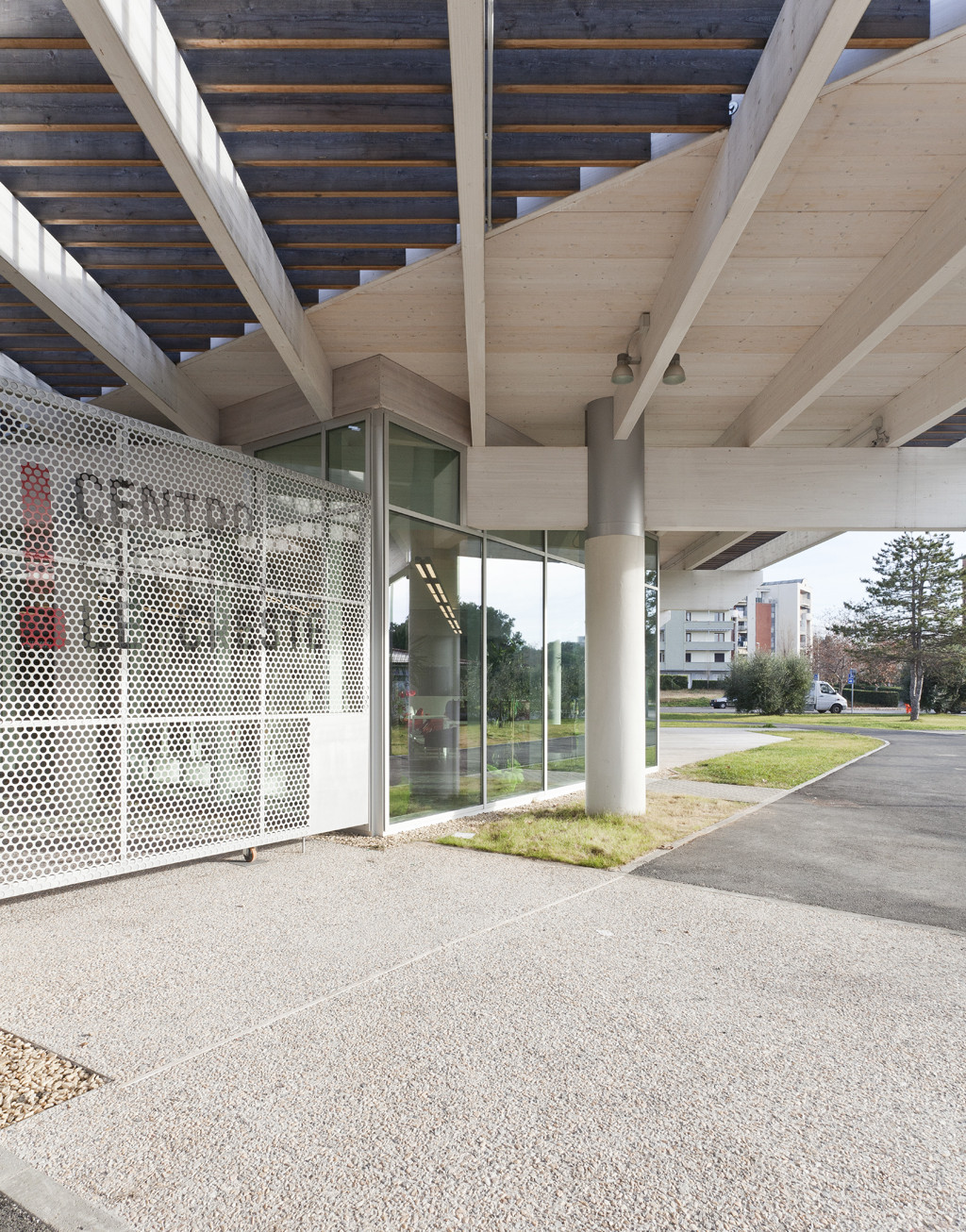 Gallery of “Le Creste” Cultural Centre / AREA PROGETTI + UNA2 + Andrea ...