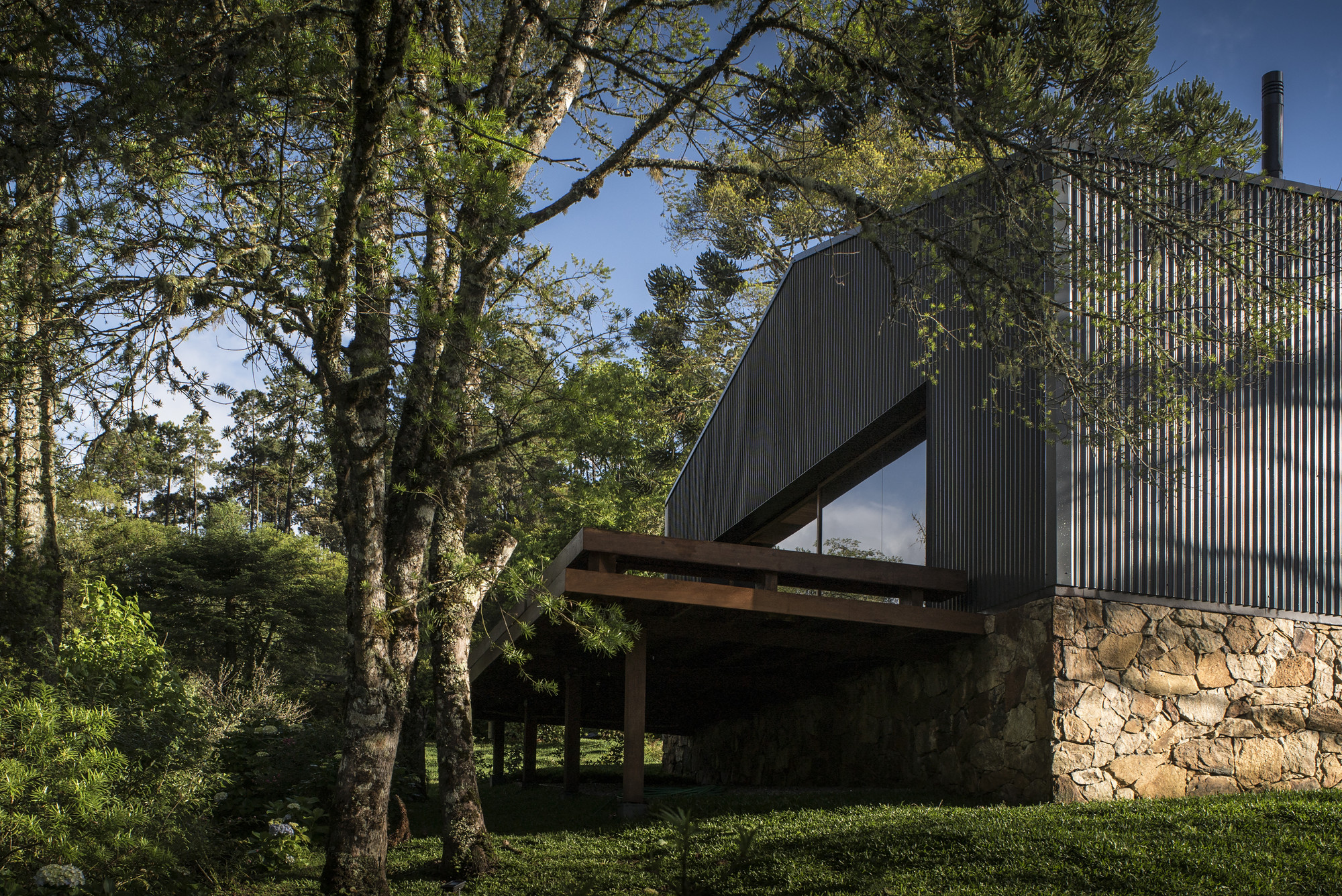 Gallery of Mororó House / studio mk27 - 20