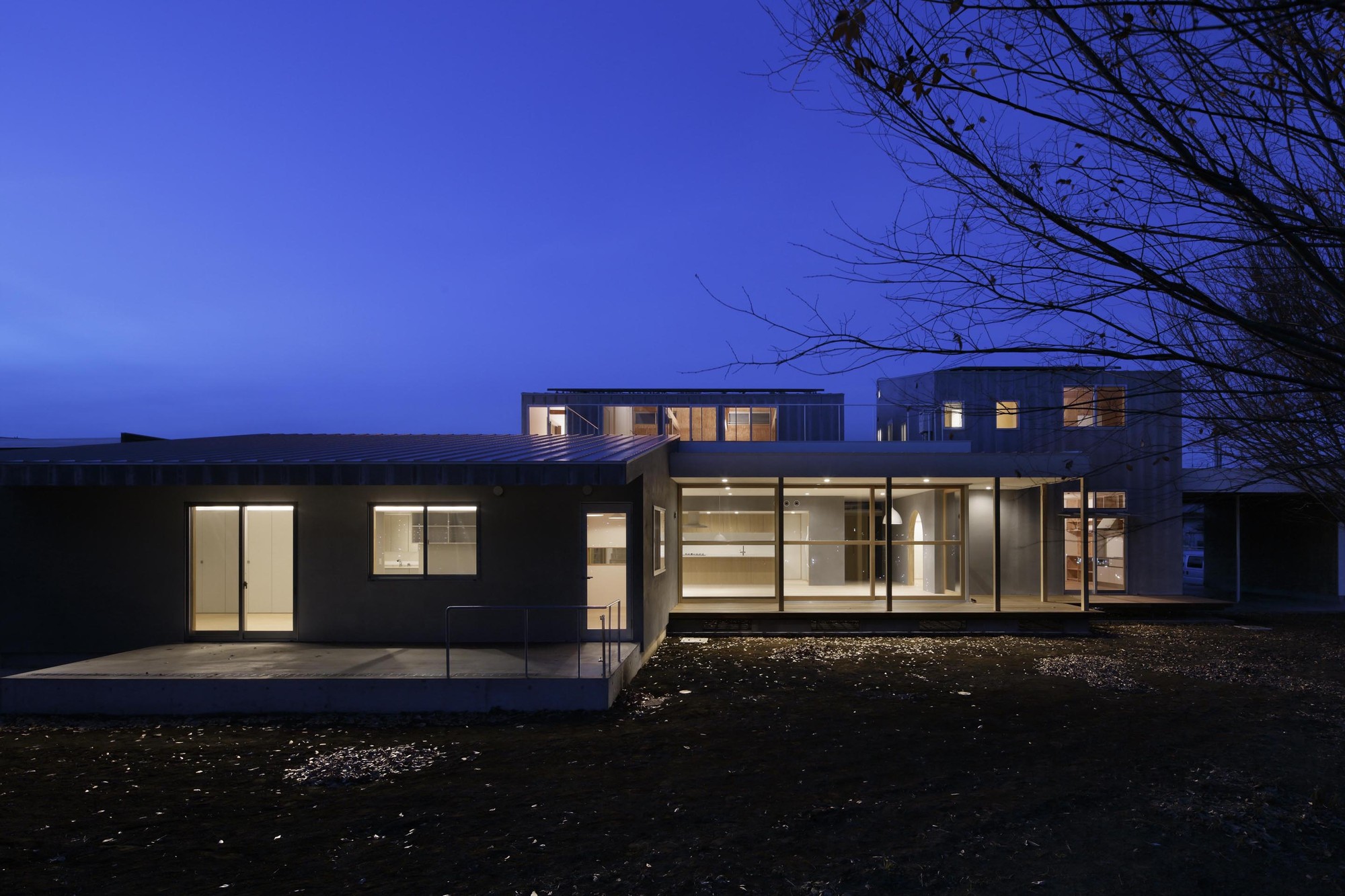 Gallery of SHR House / Sun Tan architects Studio - 5