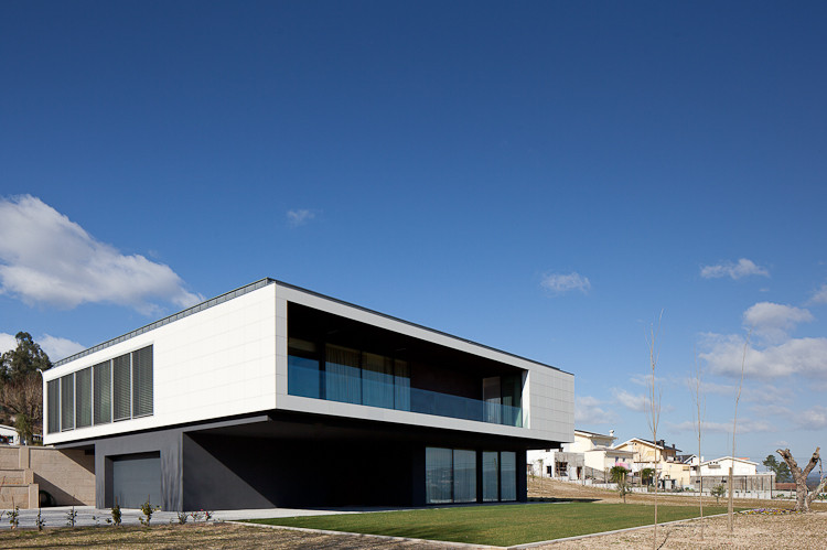 Gallery of House AADD / Galeria Gabinete - 4