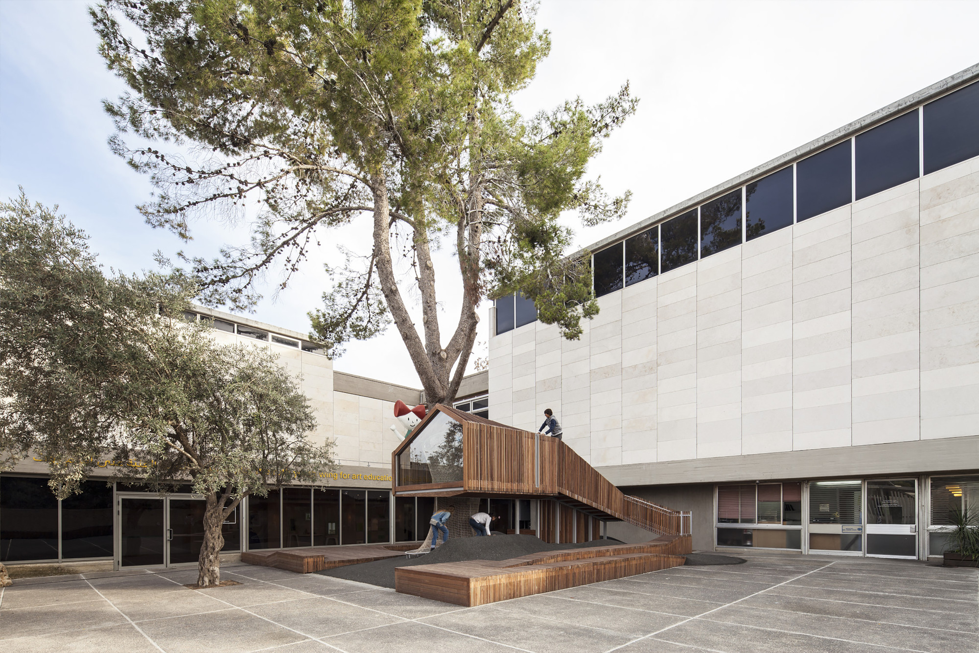 Gallery of The Youth Wing for Art Education Entrance Courtyard / Ifat ...