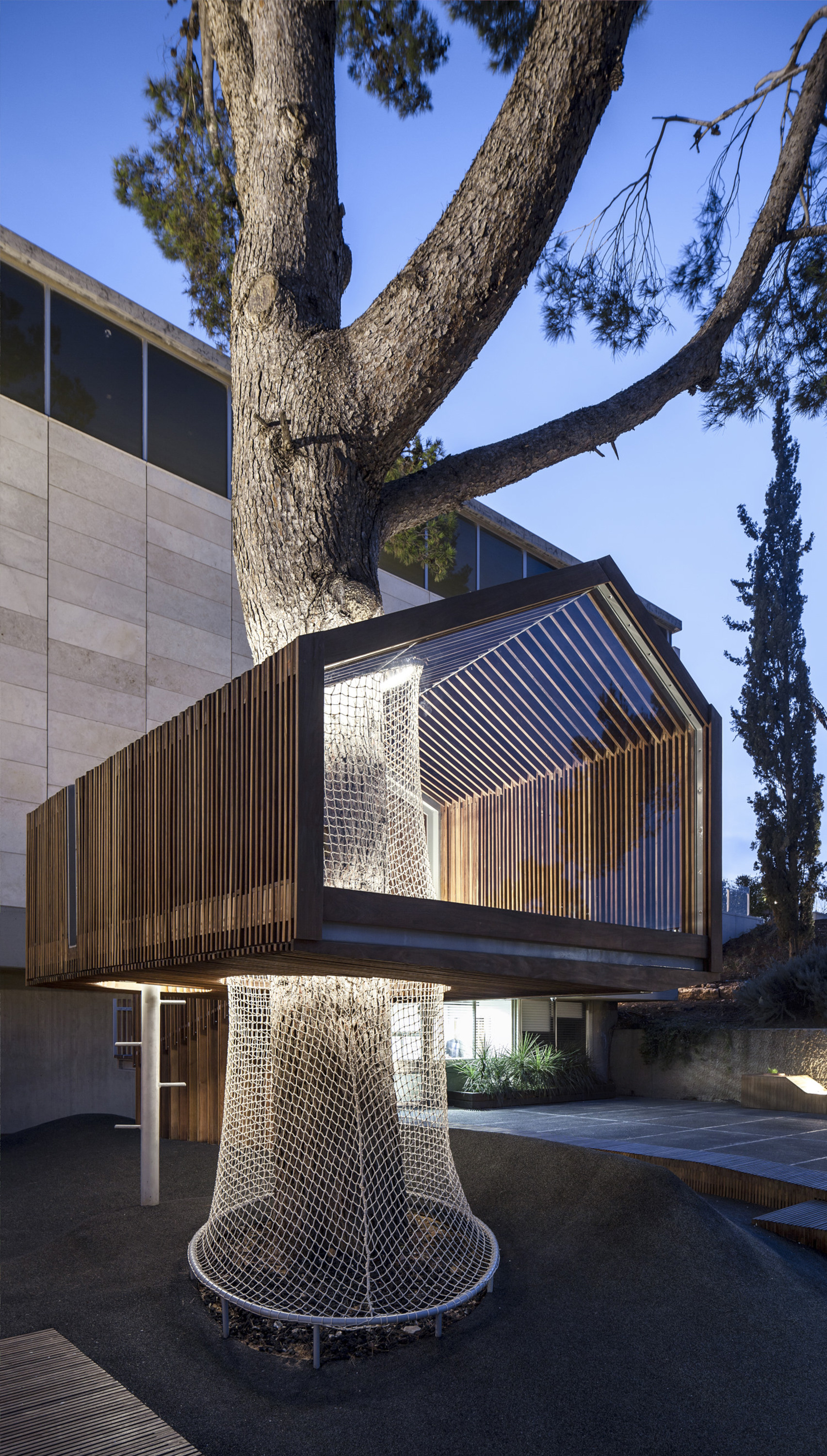 Gallery of The Youth Wing for Art Education Entrance Courtyard / Ifat ...