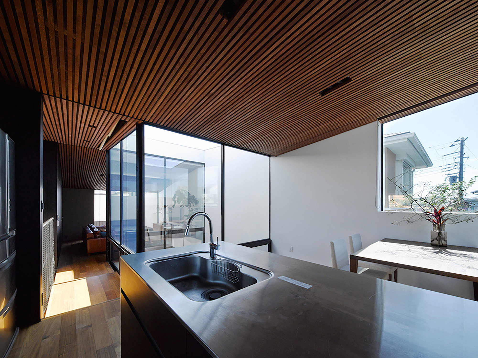 Gallery of Wave House / APOLLO Architects & Associates - 9