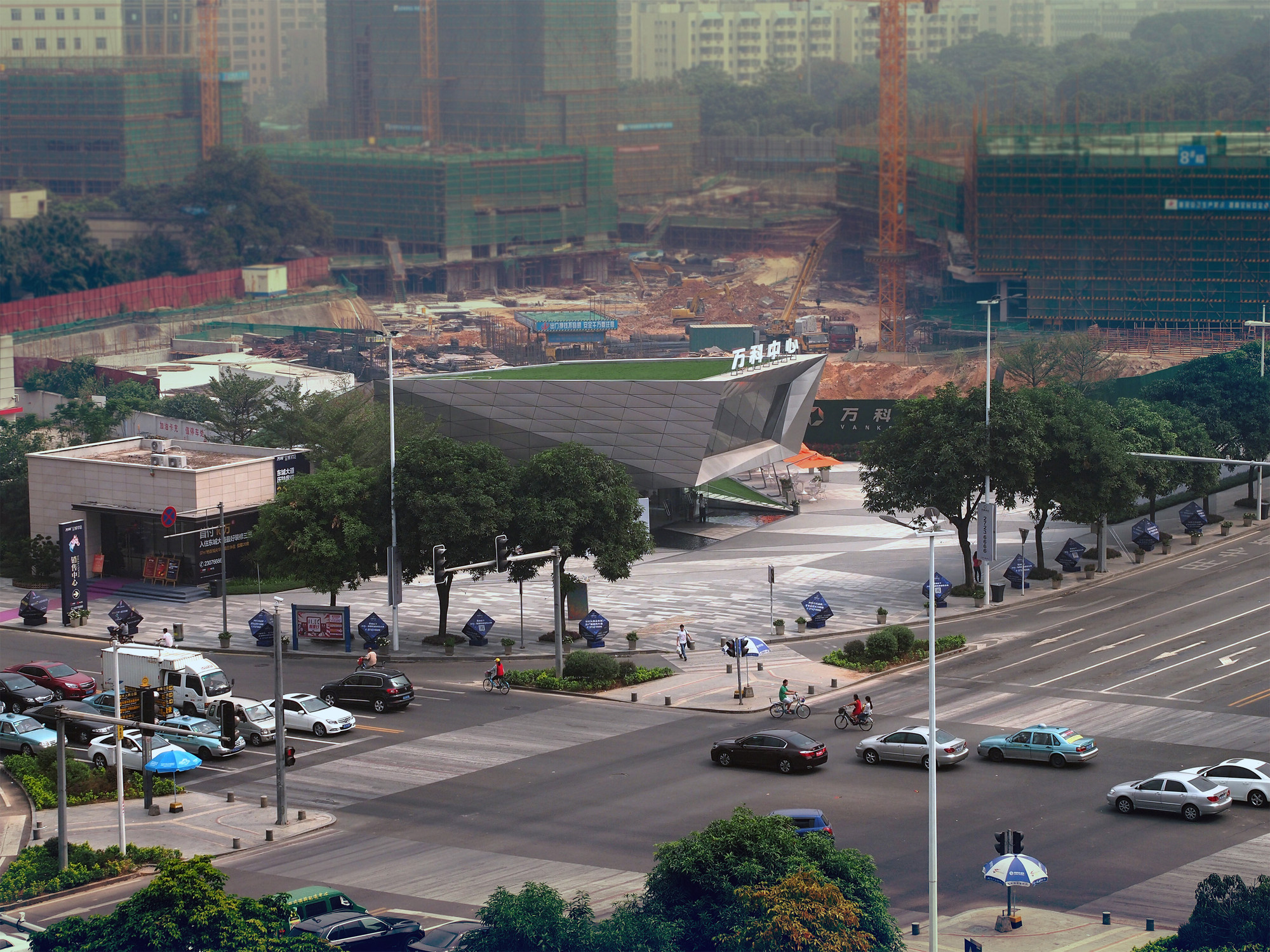 Gallery of Vanke Sales Office / FCHA - 7