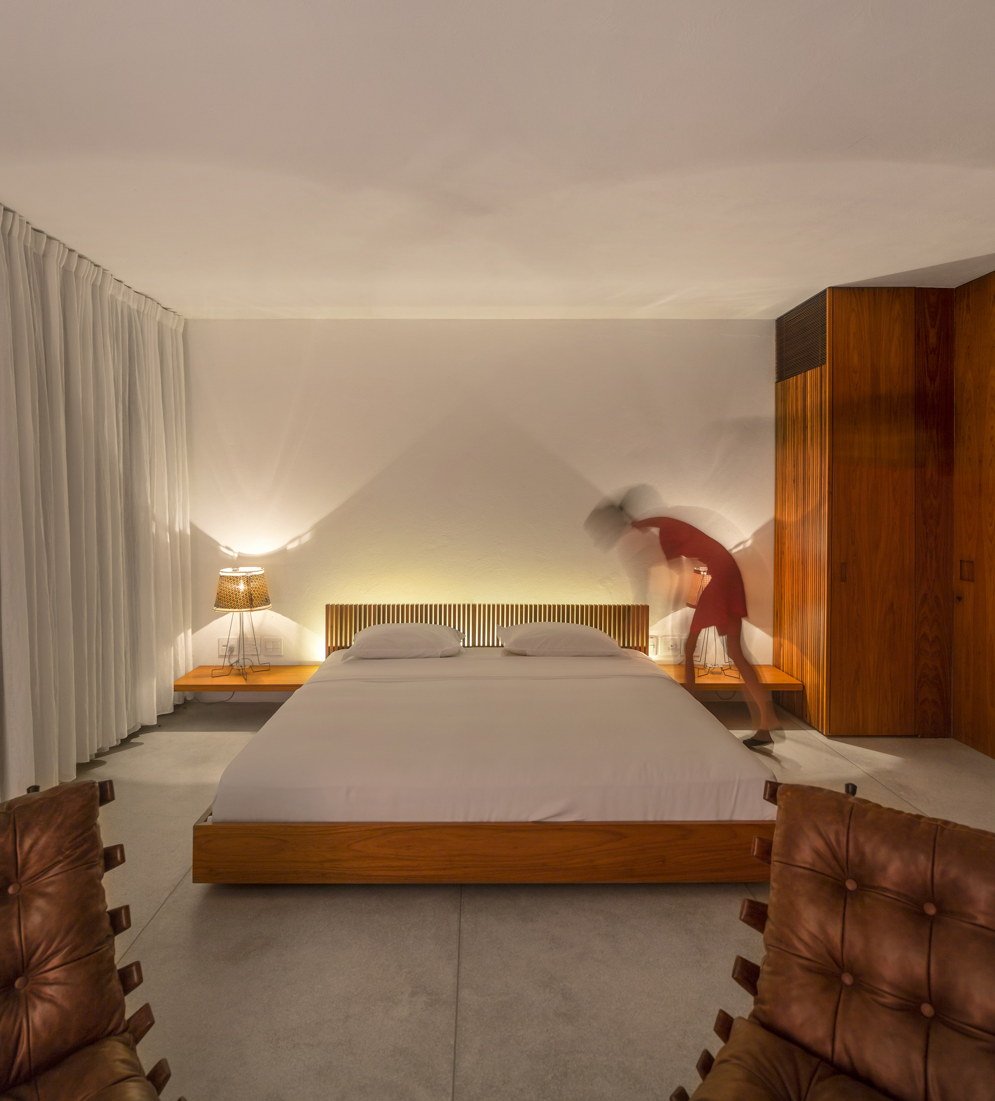 Gallery of Txai House / studio mk27 - 16