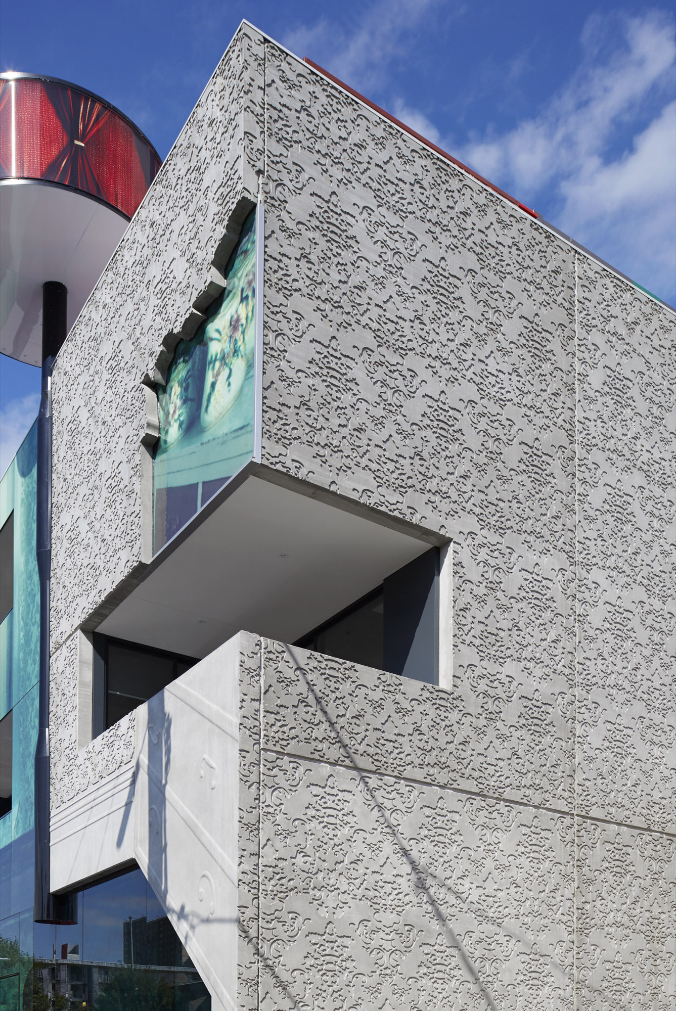 Gallery of 2 Girls Building / Kavellaris Urban Design - 21