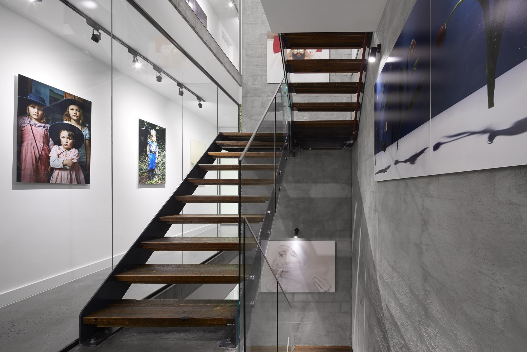 Gallery of 2 Girls Building / Kavellaris Urban Design - 7