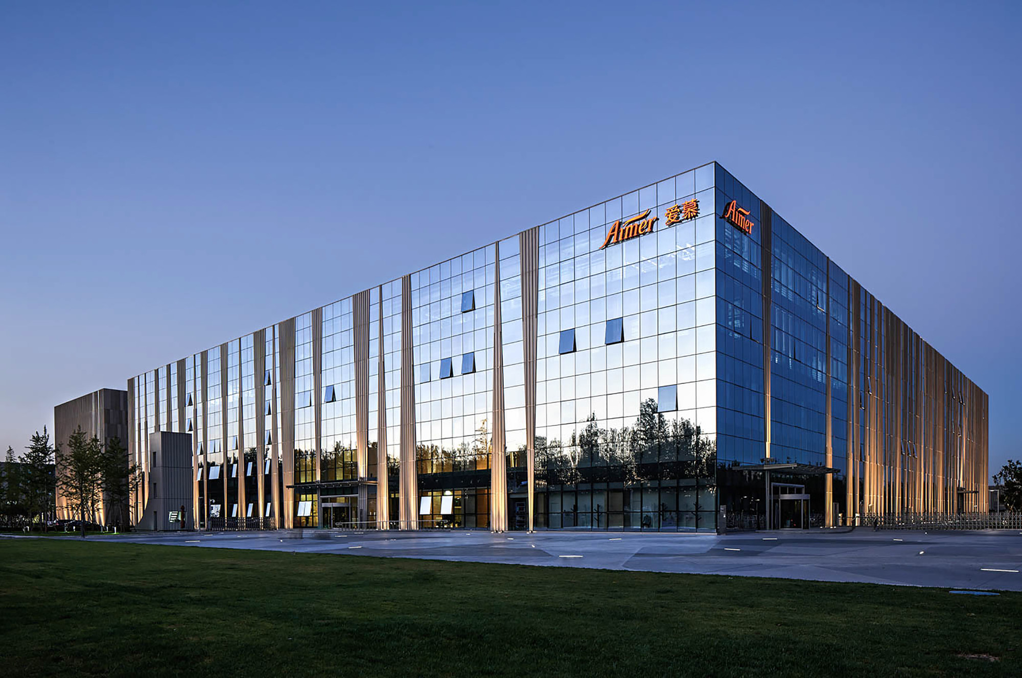 Gallery of Aimer Fashion Factory / Crossboundaries - 21