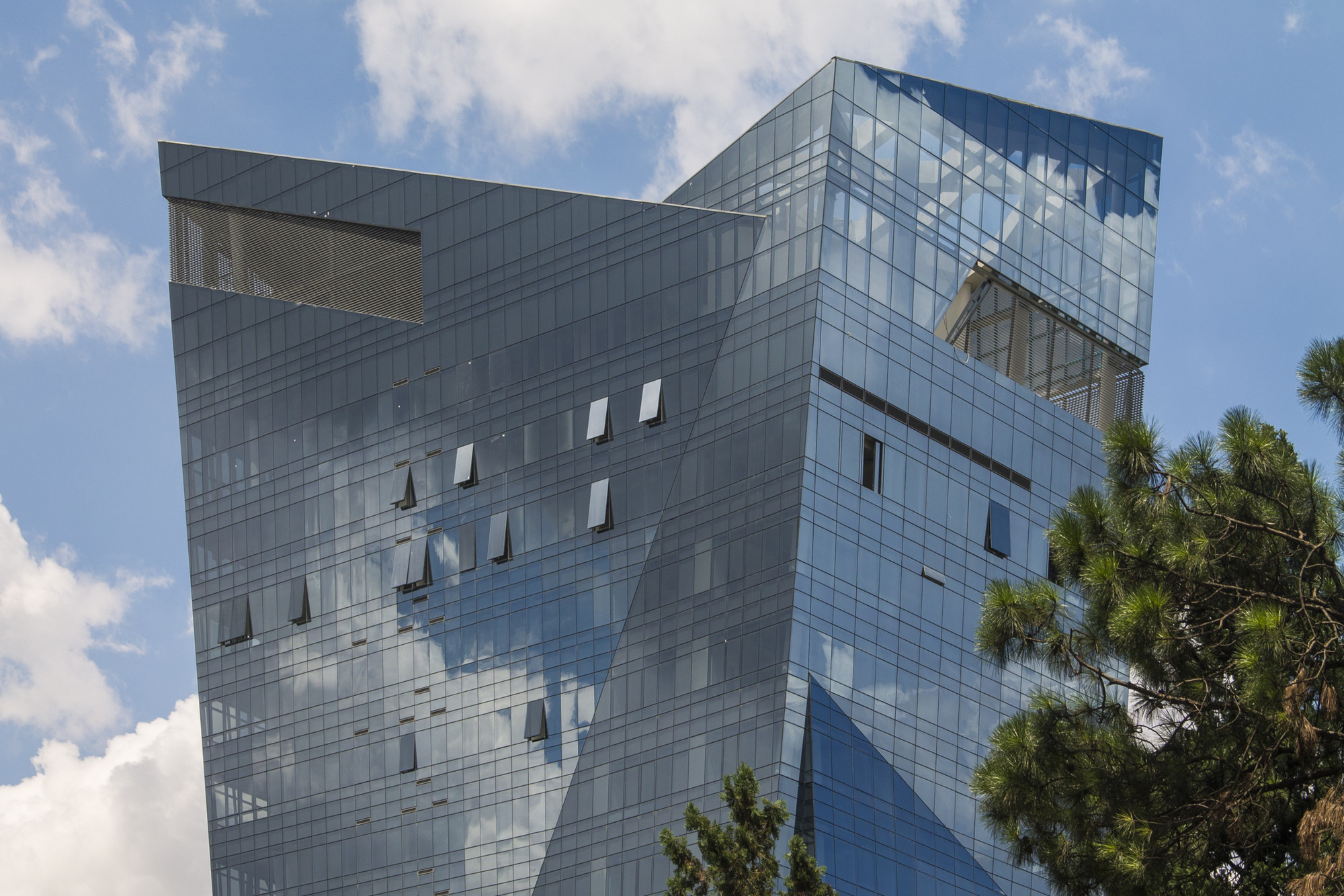 VITRA / Studio Daniel Libeskind + Pablo Slemenson Arquitetura | ArchDaily