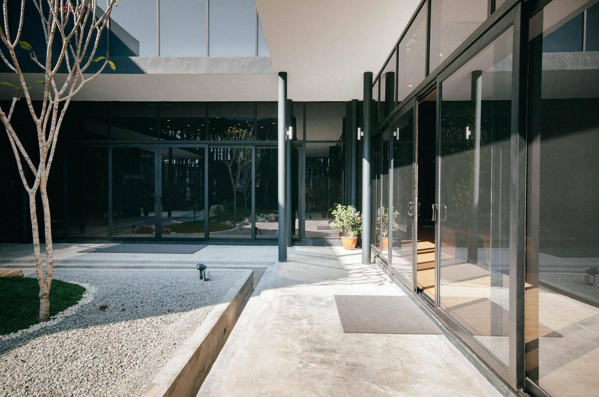 Gallery of BSG Sales Gallery / Eowon Designs - 7