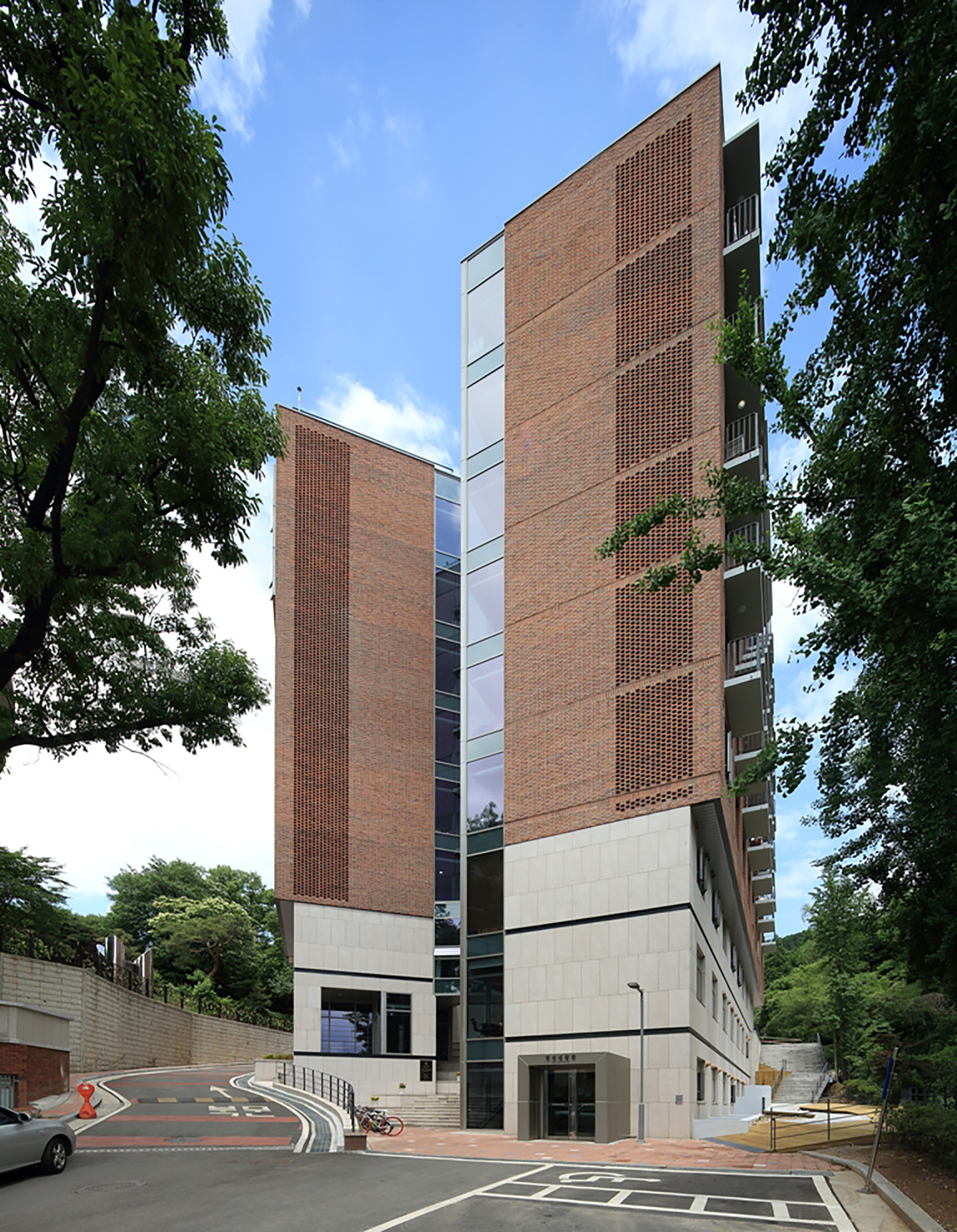 Gallery of Residence Hall of Presbyterian University and Theological ...