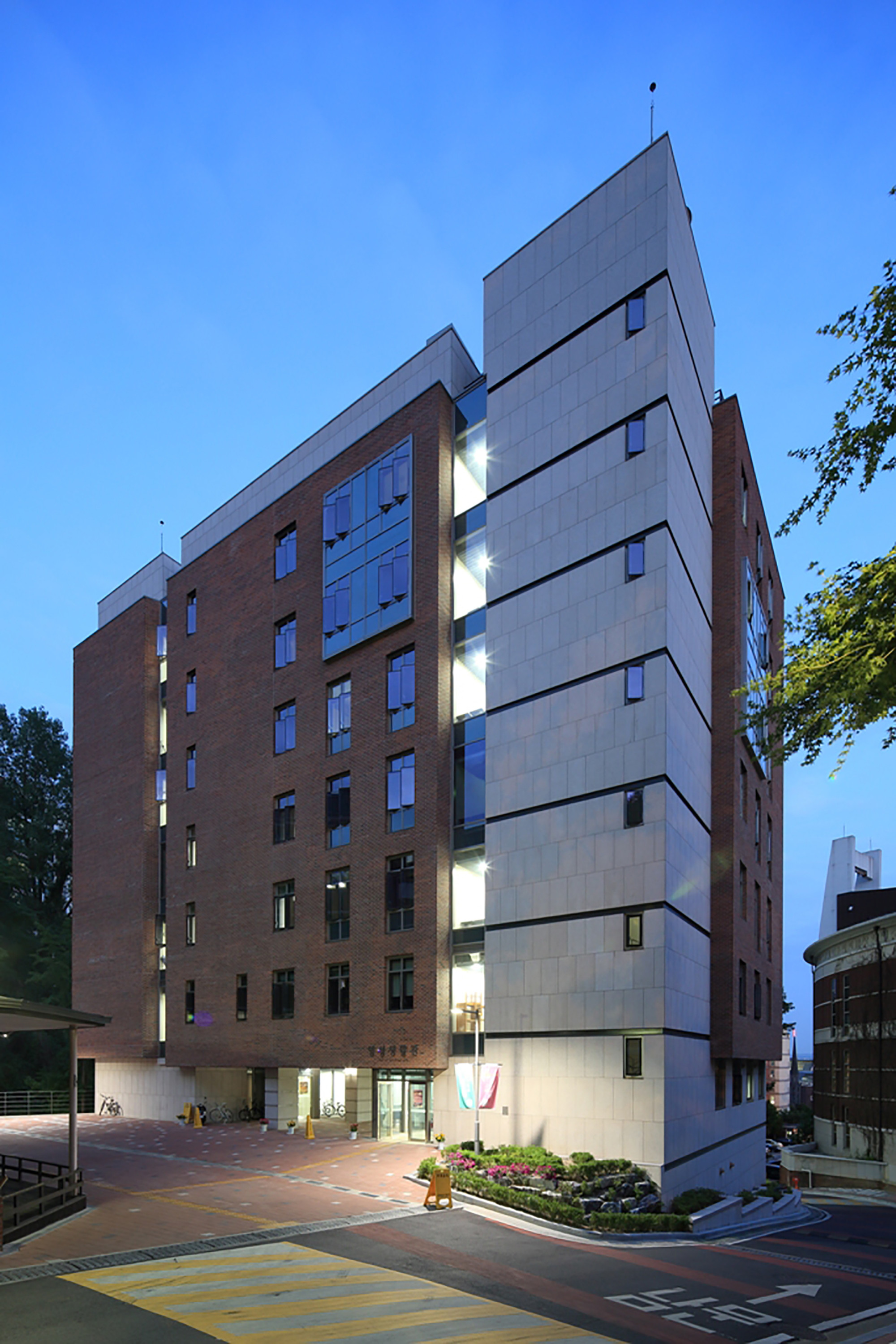 Gallery of Residence Hall of Presbyterian University and Theological ...