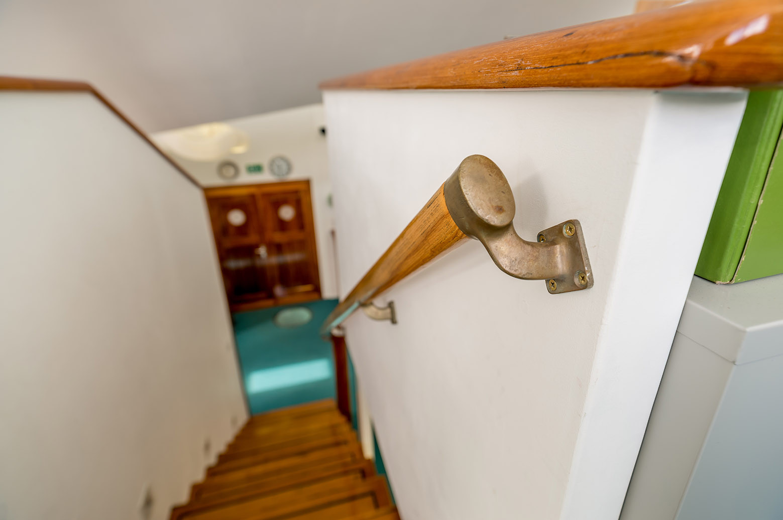 Gallery of The "Brain of Brian" Floating Office Barge / Marraum ...