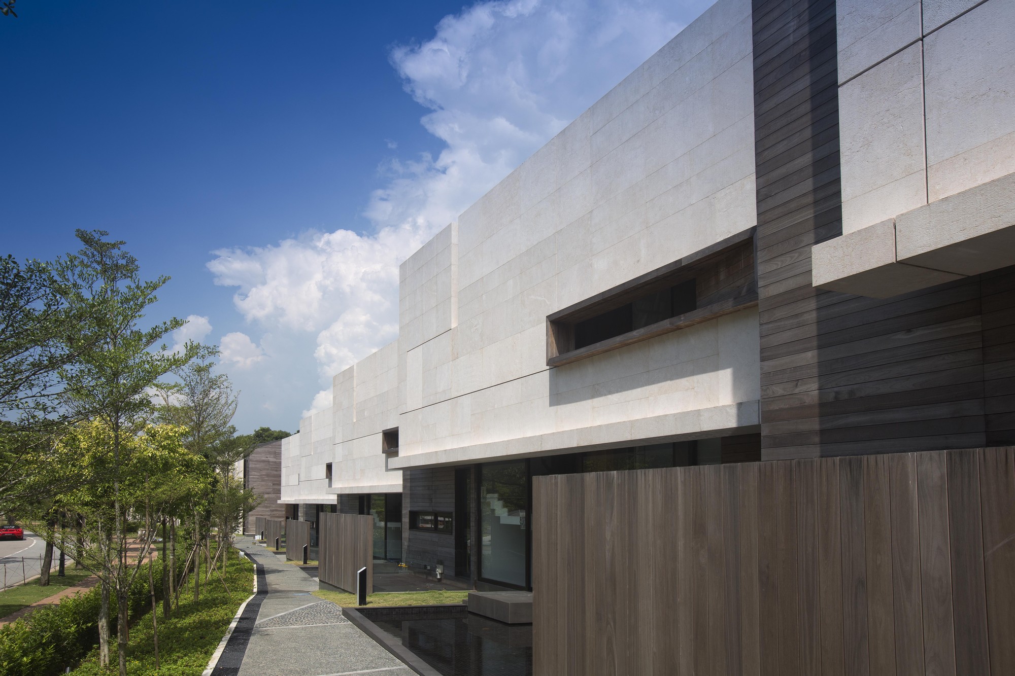 Gallery of Green Collection / RT+Q Architects - 4