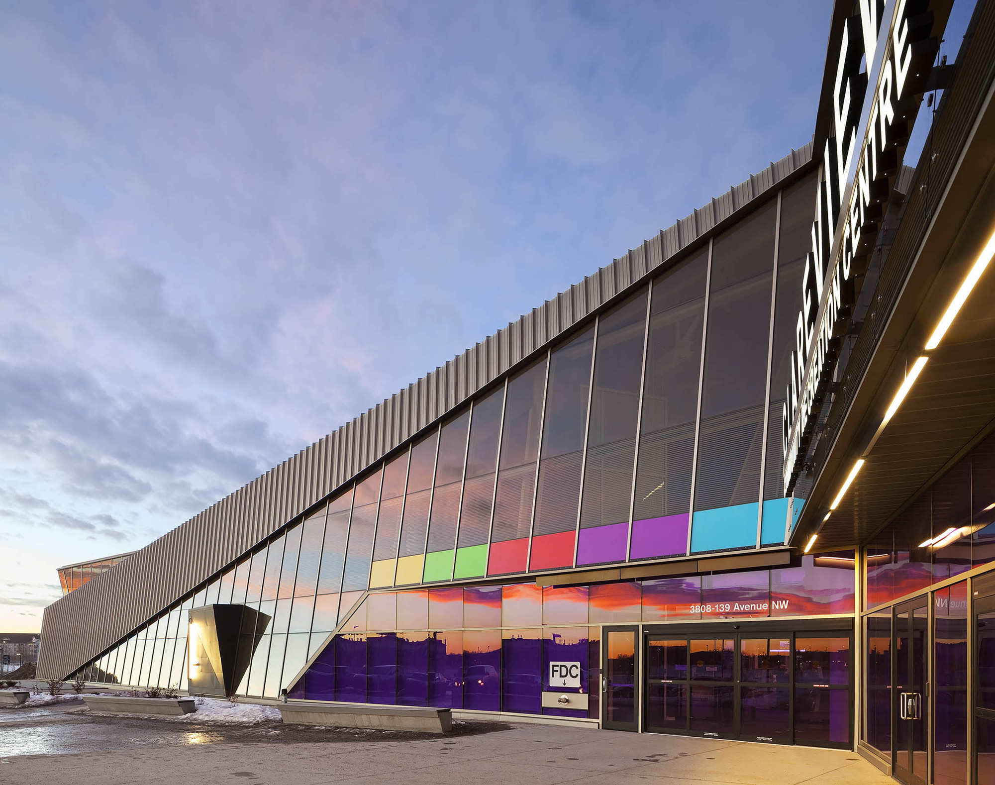 Gallery of Clareview Community Recreation Centre / Teeple Architects - 17