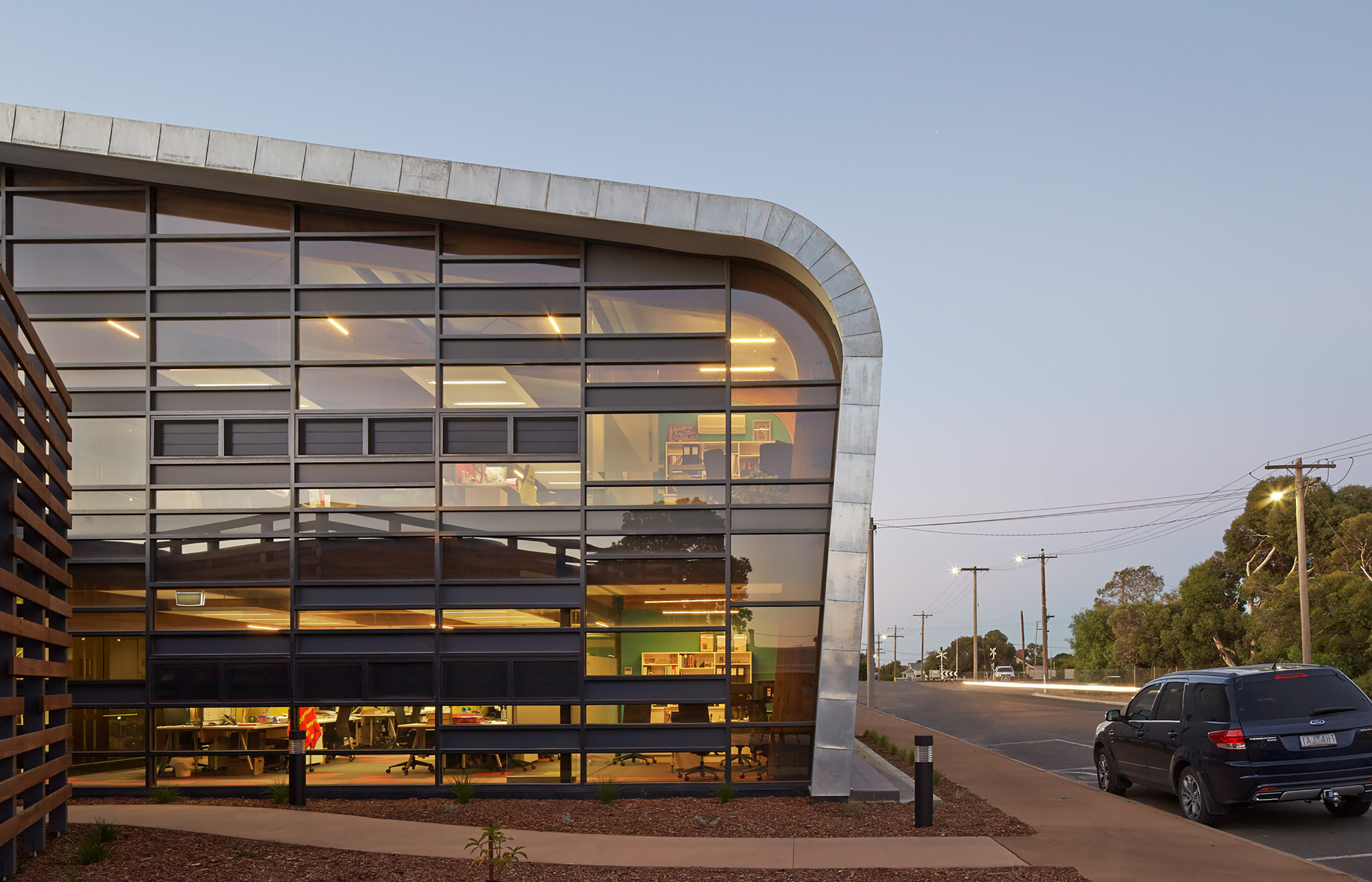 Gallery of City of Hindmarsh Shire Council’s new Civic Centre / k20 ...