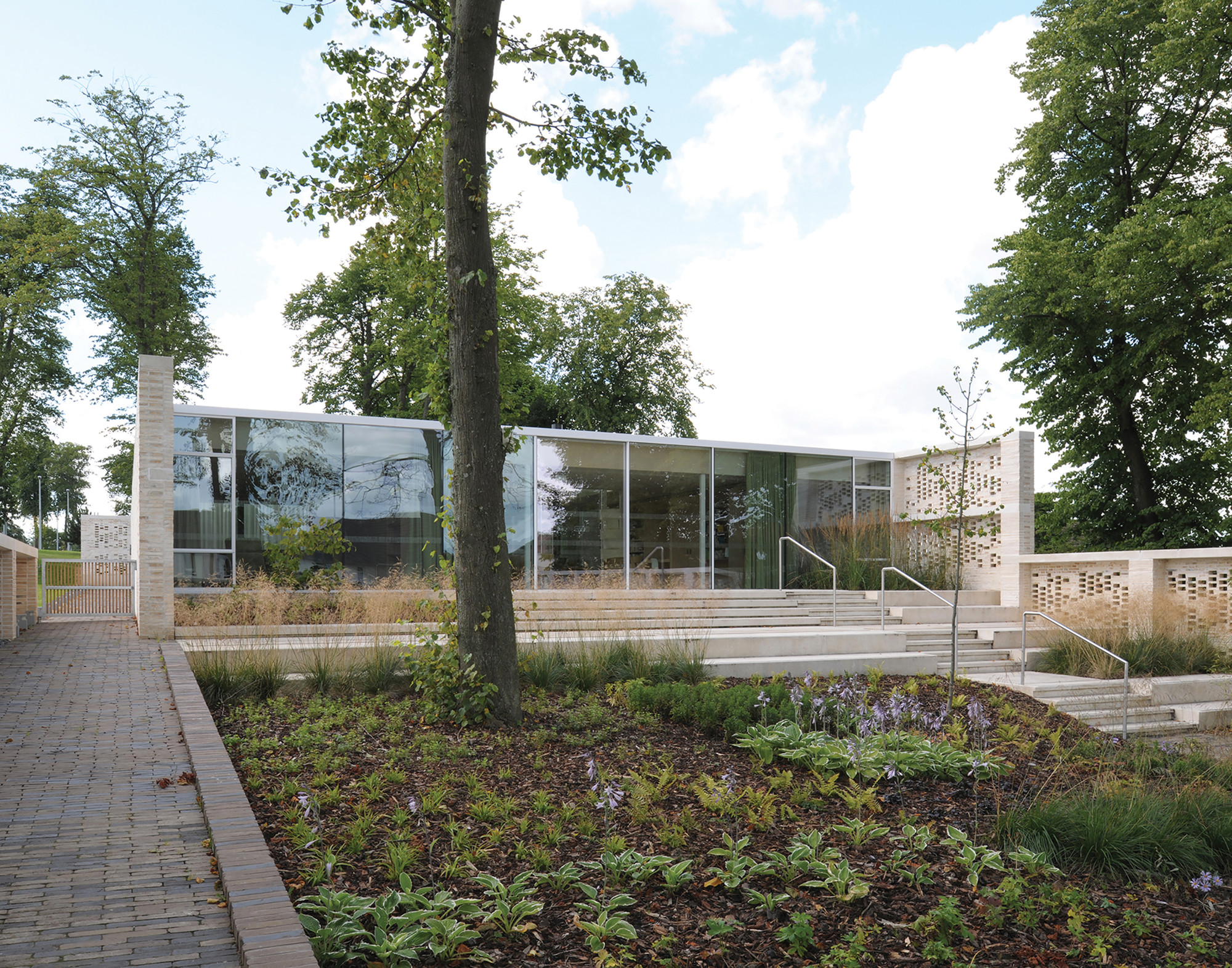 Galeria de Centro Maggie de Lanarkshire / Reiach and Hall Architect - 21