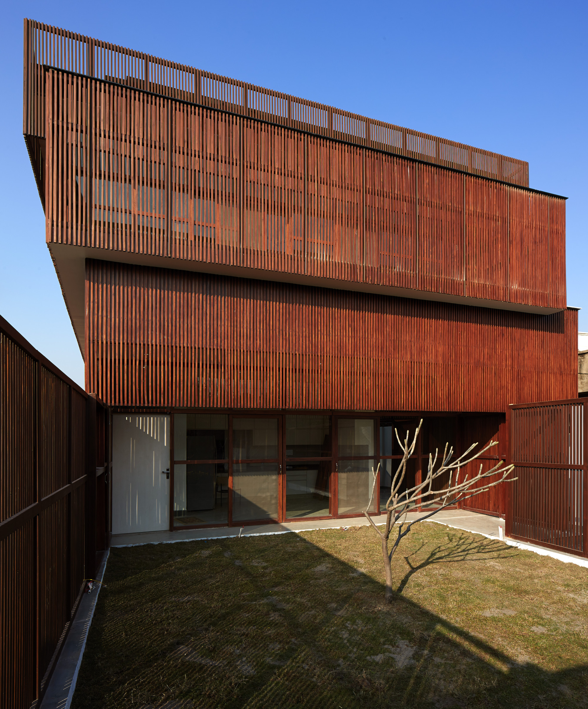 Gallery of Lattice House / Sameep Padora & Associates - 7
