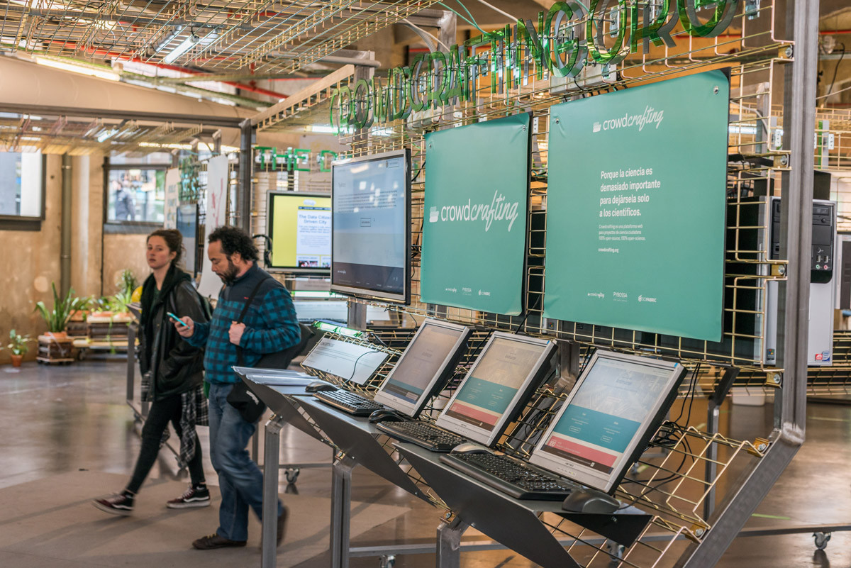 Galería de Ojo al Data: espacio expositivo modular, por PKMN ...