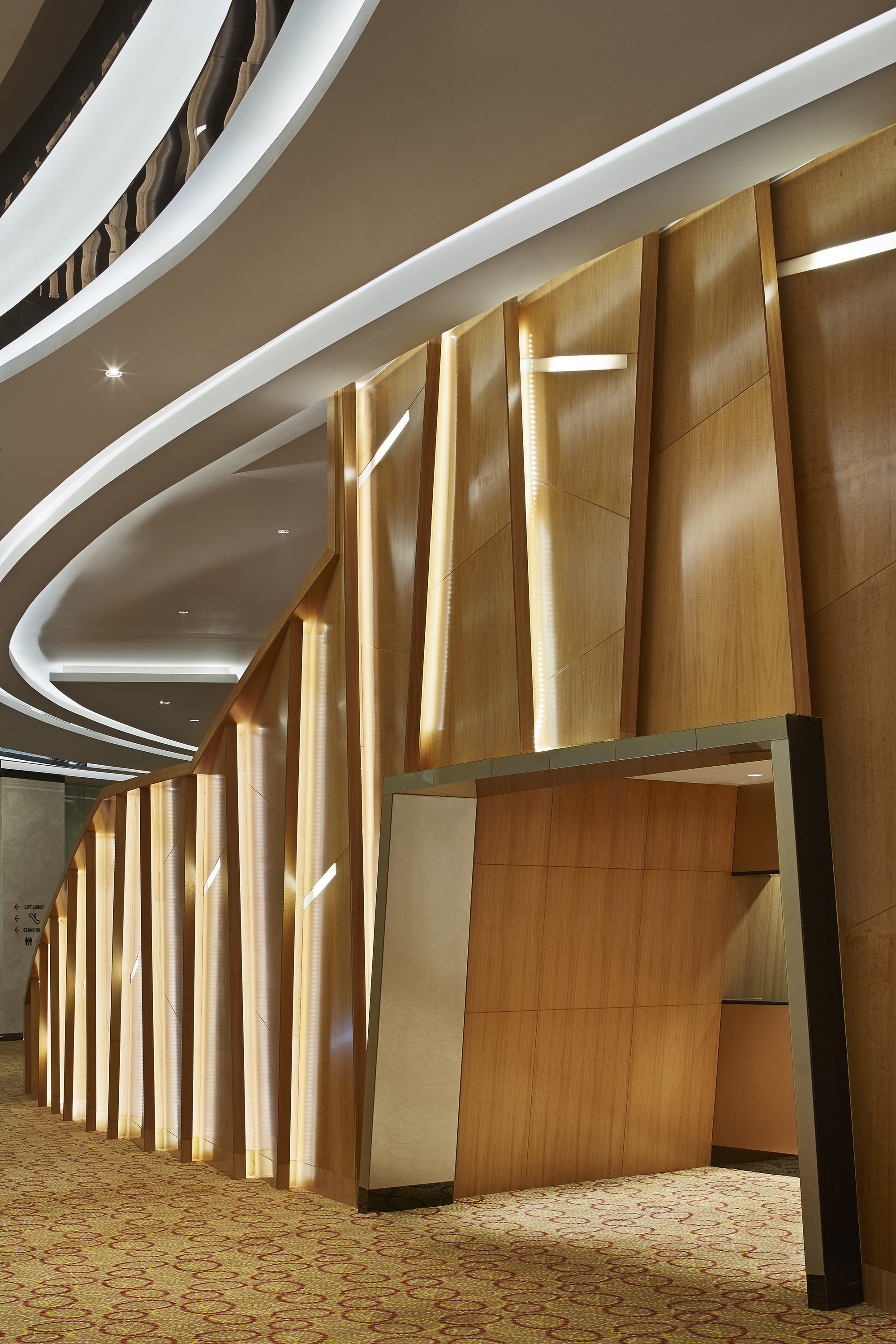 Galería de Ciputra Artpreneur / Benoy - 15