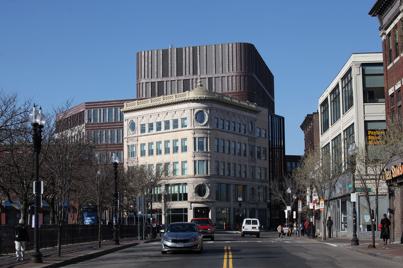 Gallery of Bruce C. Bolling Municipal Building / Mecanoo + Sasaki ...