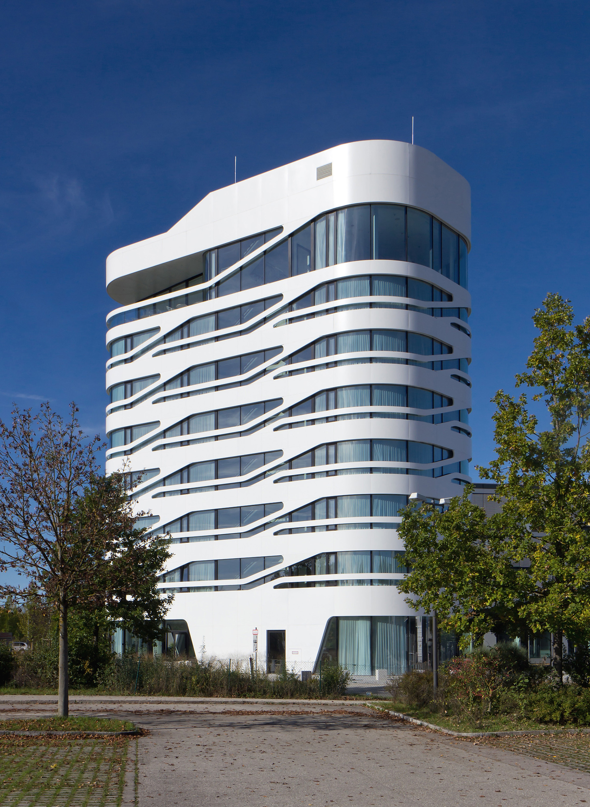 Gallery of IZB Residence / Stark Architekten - 23