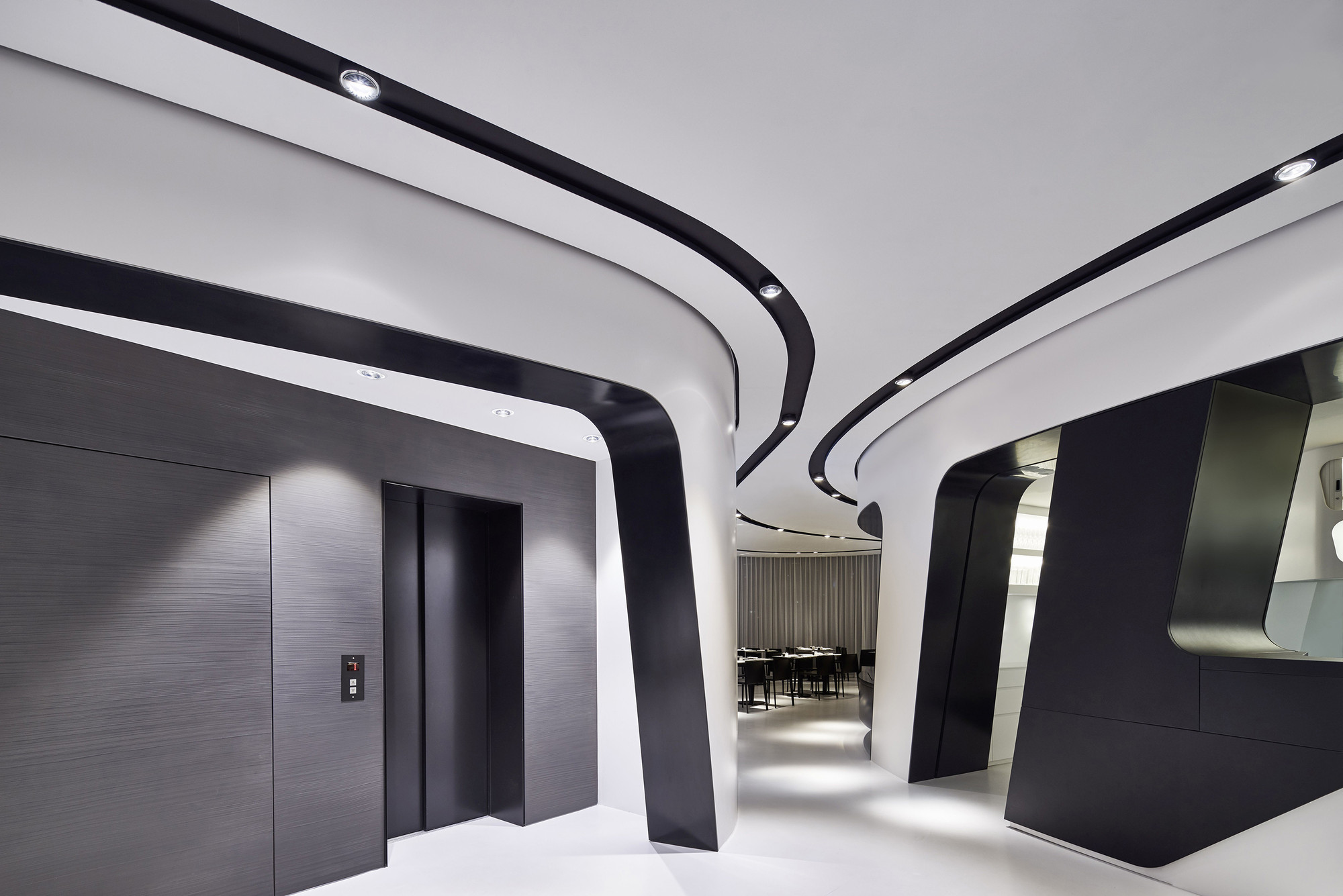 Gallery of IZB Residence / Stark Architekten - 21