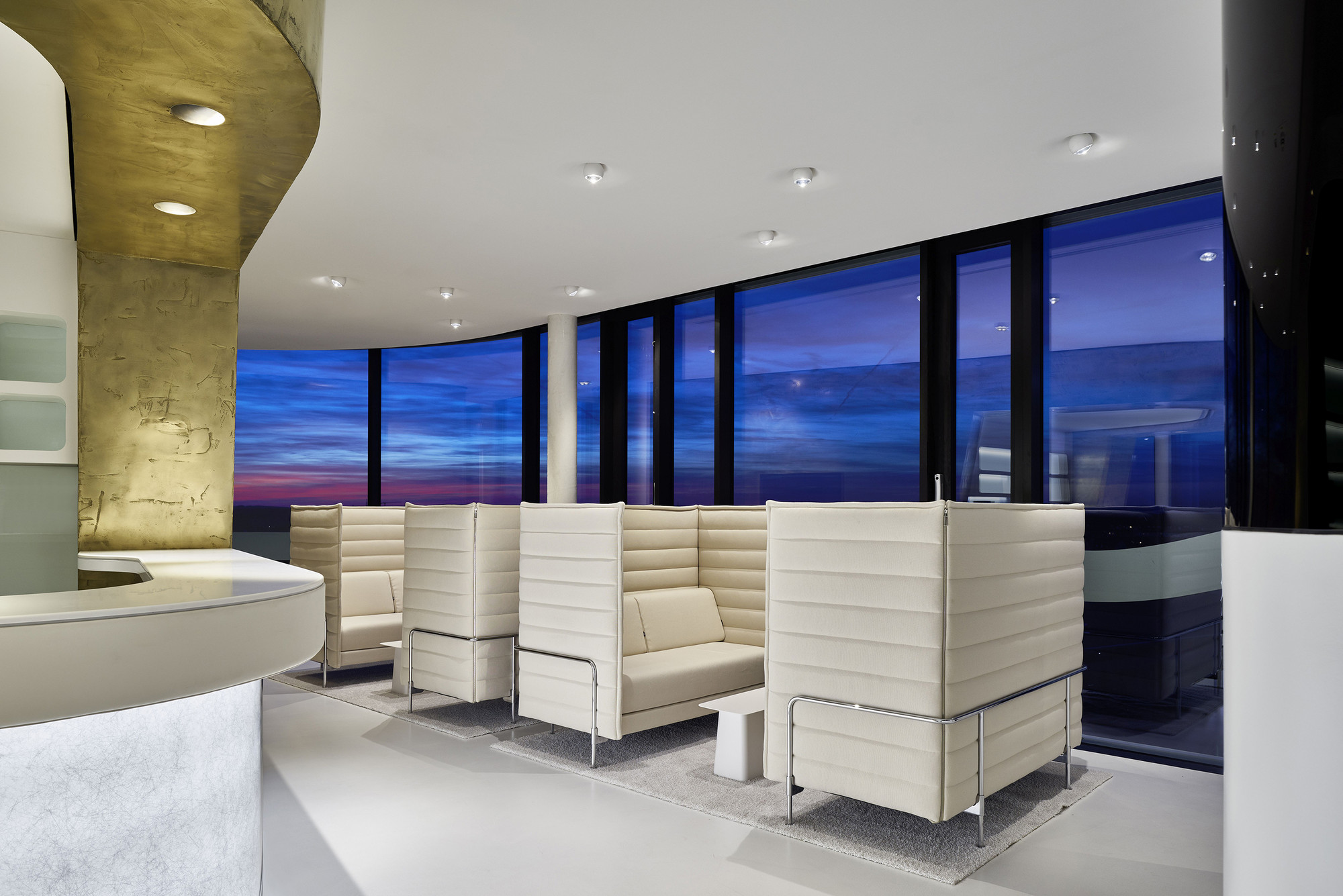 Gallery of IZB Residence / Stark Architekten - 14